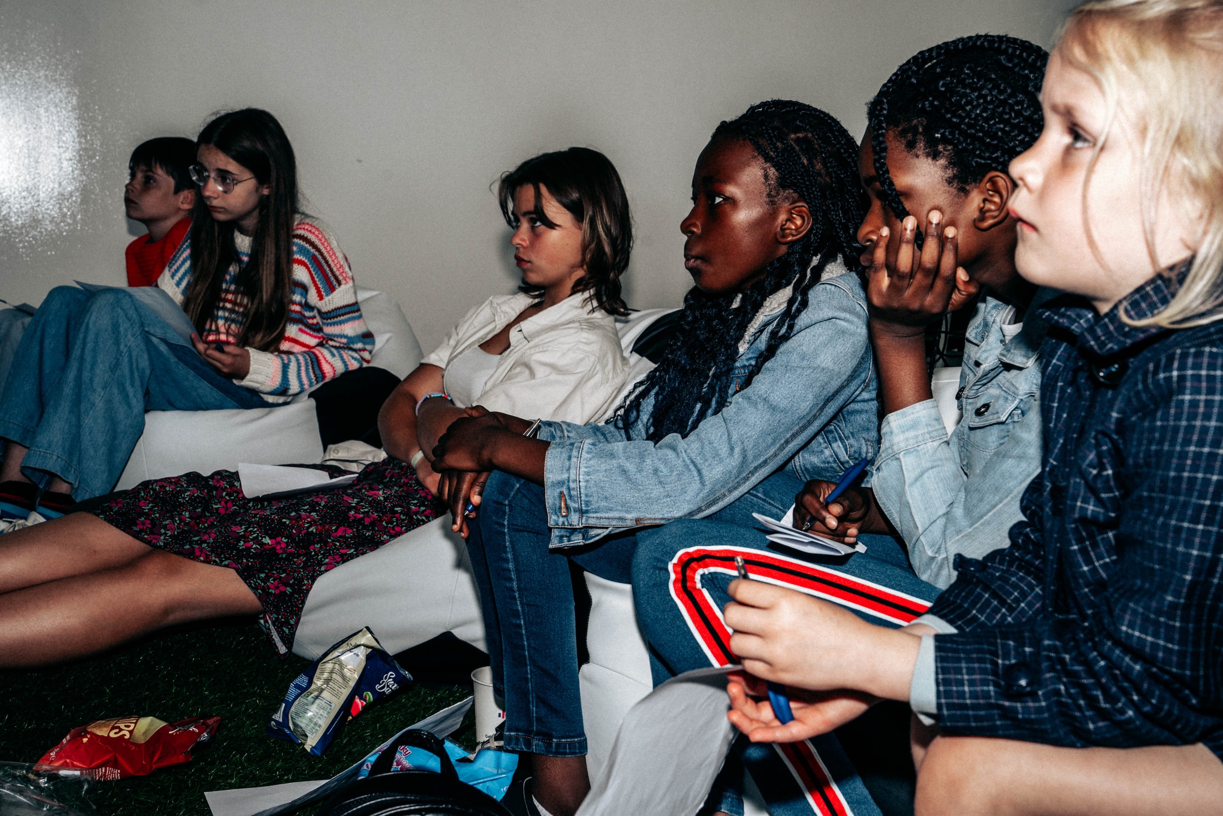 ‘Die papa is politieagent en laat dat gewoon toe!’: tieners van nu ...