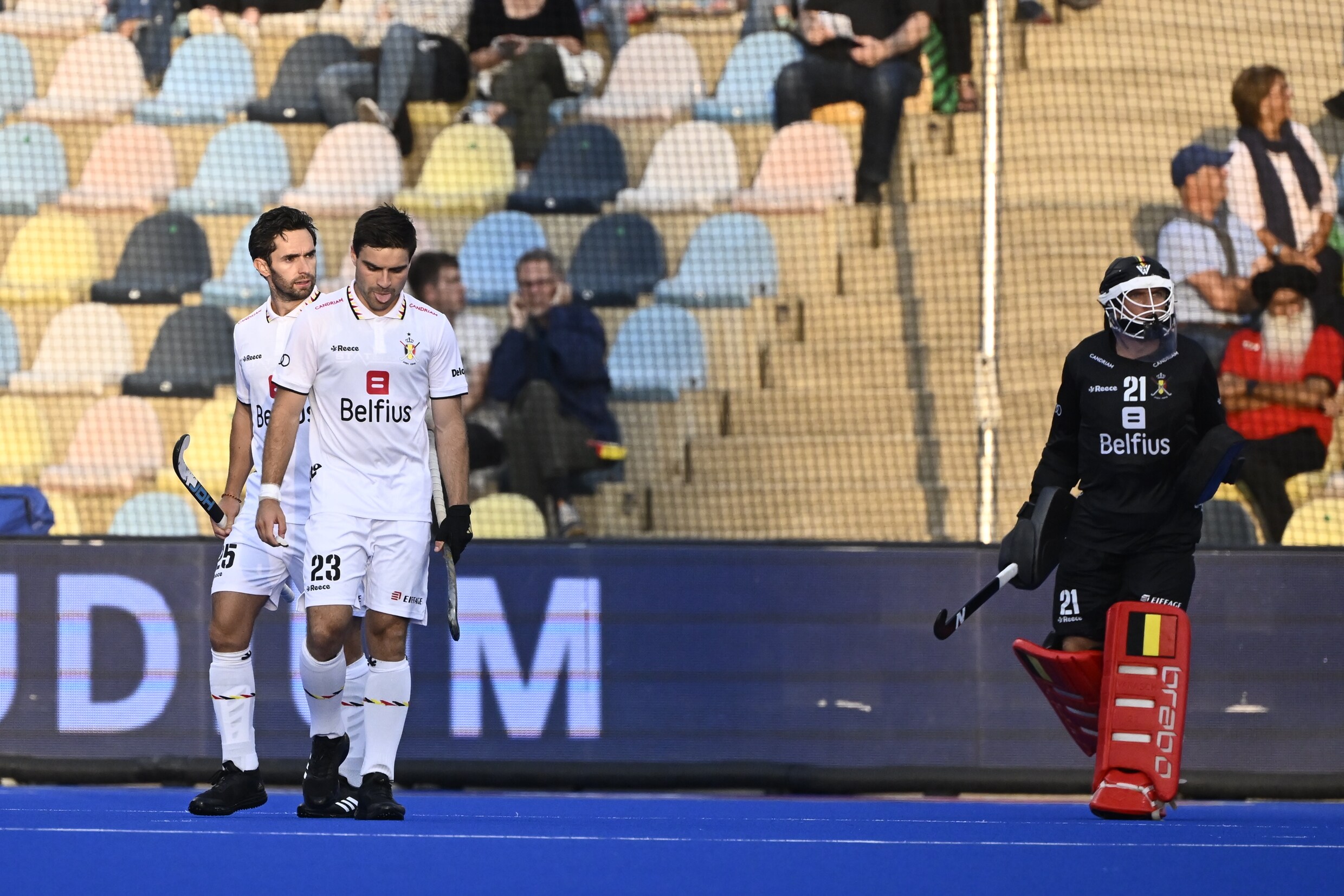 Geen EK-finale voor de Red Lions: Nederland straft fouten genadeloos af ...