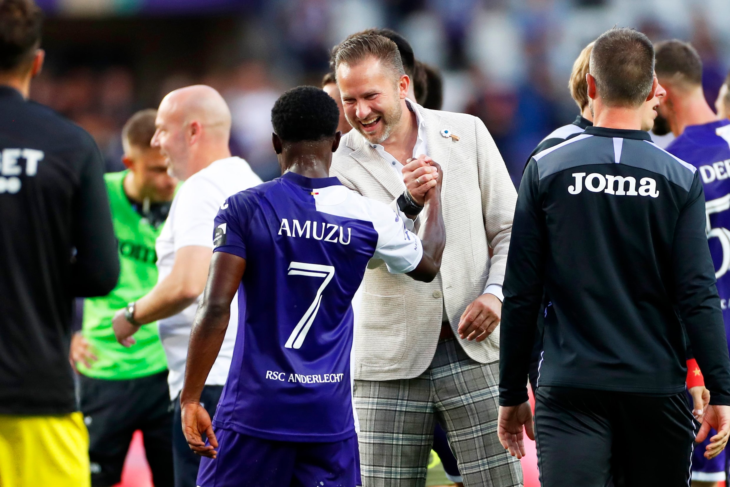 Hoe Fredberg door Vandenhaute buitenspel werd gezet | De Morgen