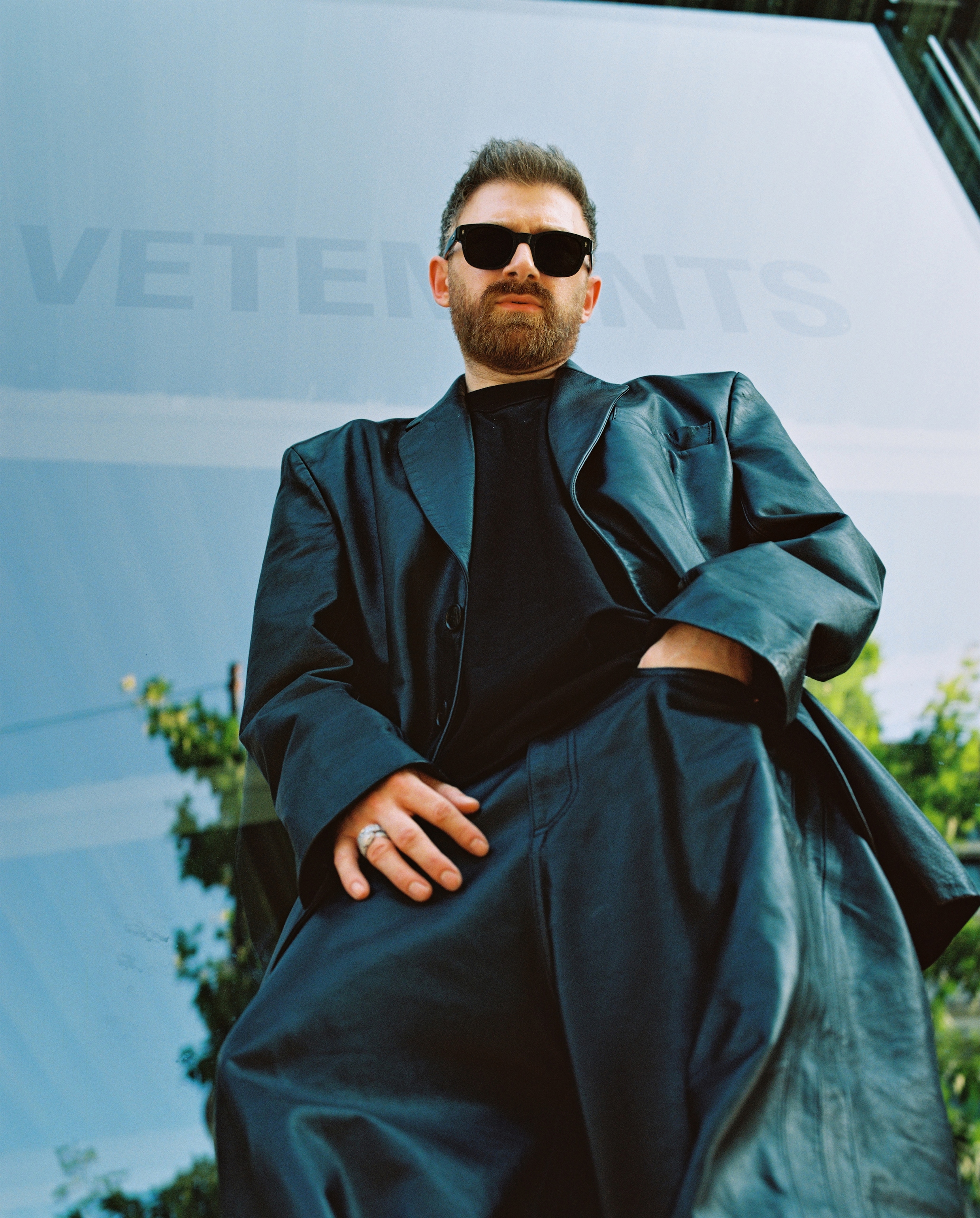 ‘Ik ben verdomd goed in wat ik doe’: Guram Gvasalia, de man achter de ...