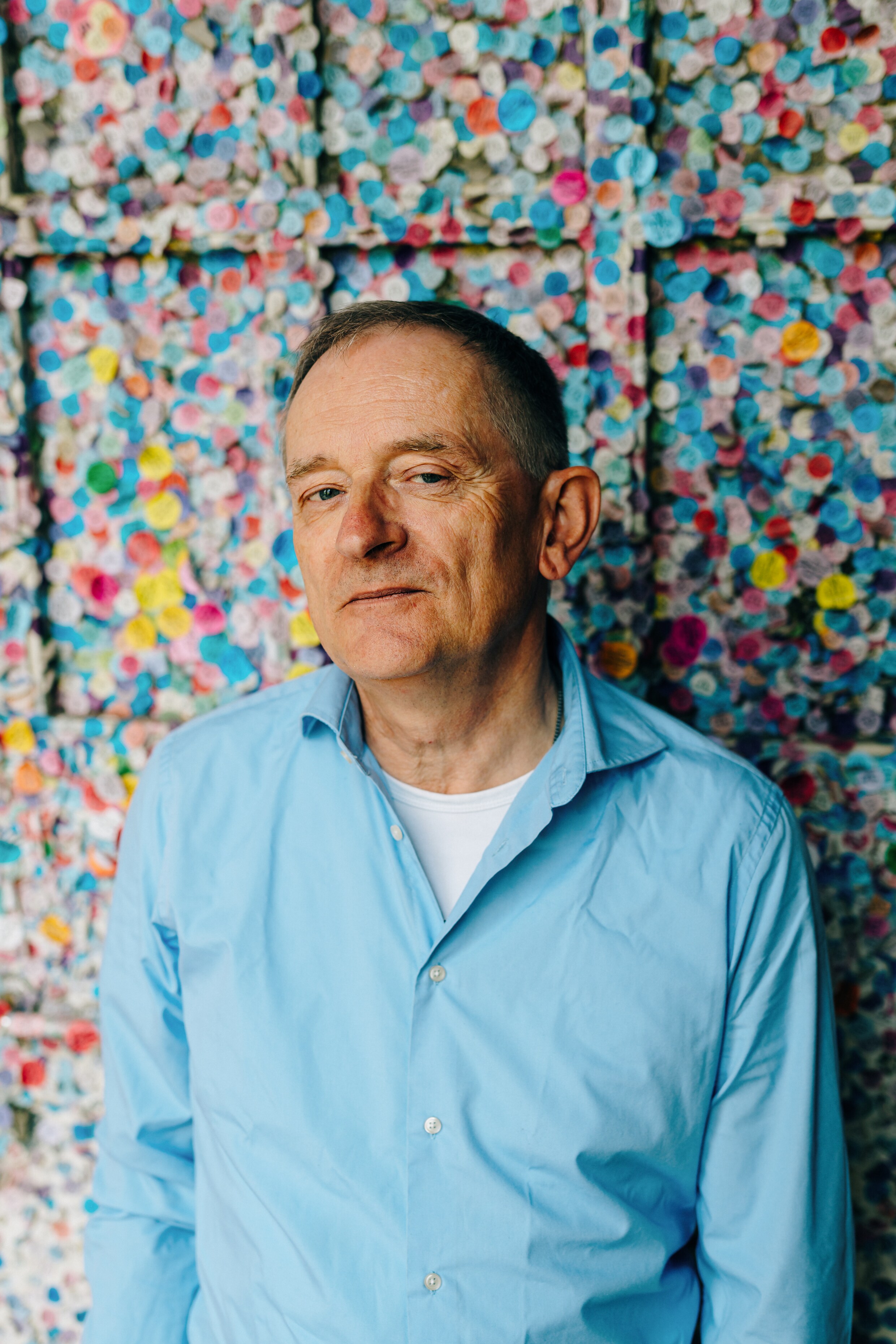 Erwin Mortier schrijft eindelijk ook verhalen: ‘Ons onderwijs maakt dom ...