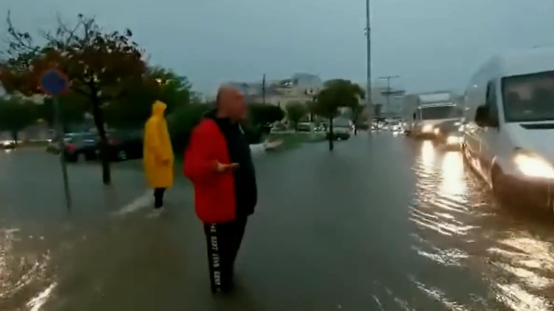 Dode bij onweer in Griekenland, code rood in grote delen van het land door storm Daniel | De Morgen