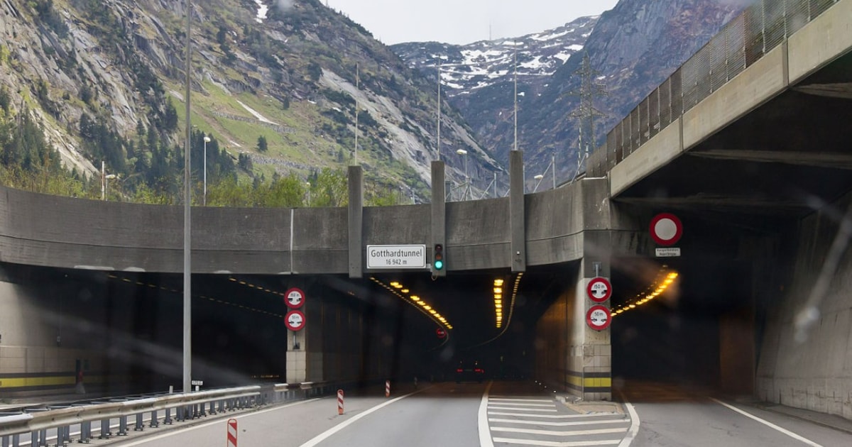 Zwitserse Gotthardtunnel mogelijk eind deze week weer open na scheur in ...