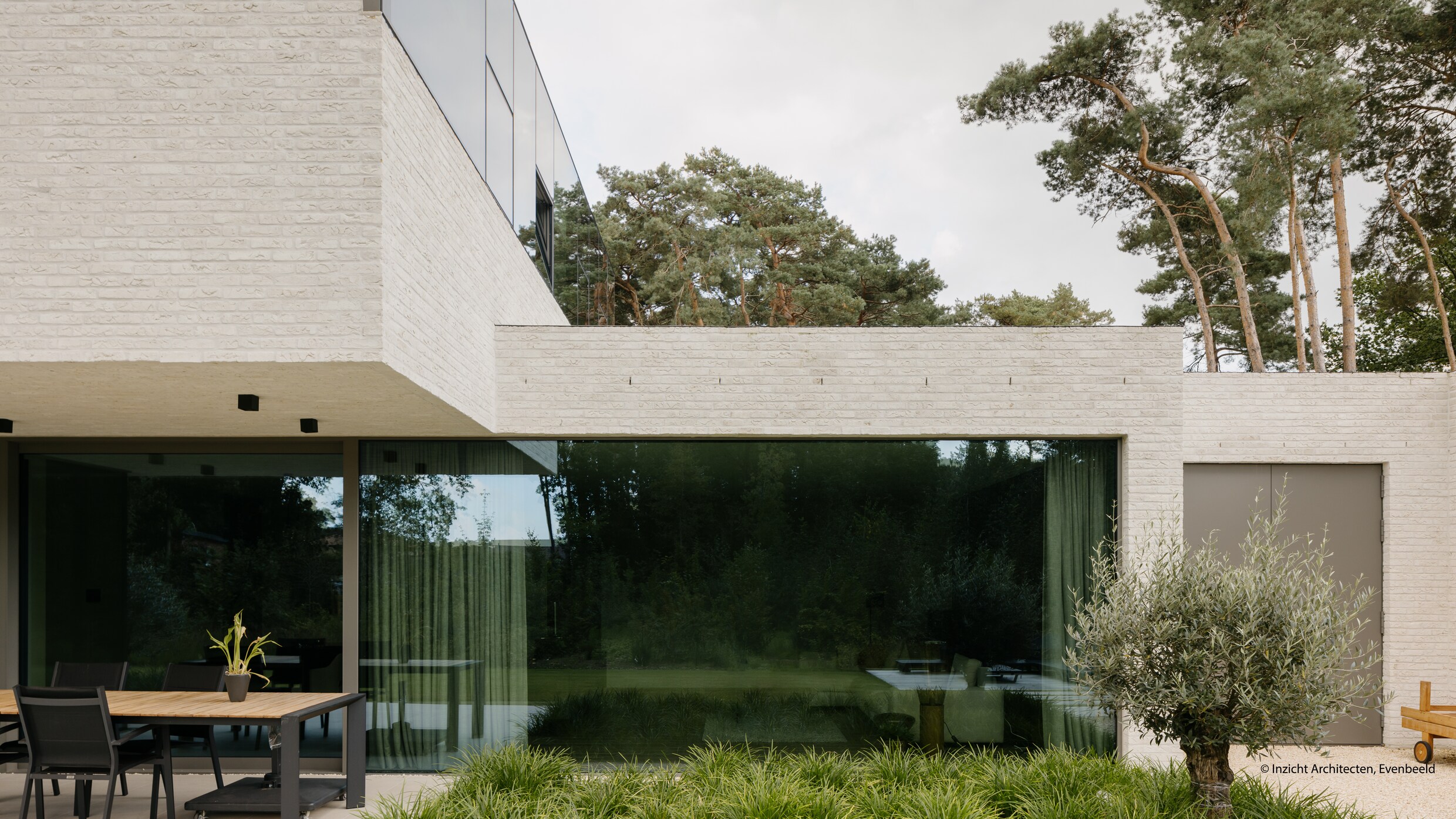 Landelijk of modern wonen: de veelzijdigheid van aluminium in de kijker ...