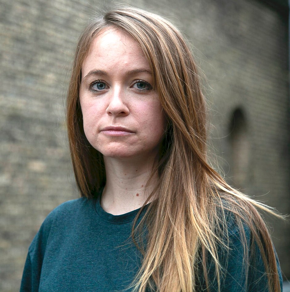 Journalist Sally Hayden: ‘De filmpjes van gemartelde vluchtelingen ...