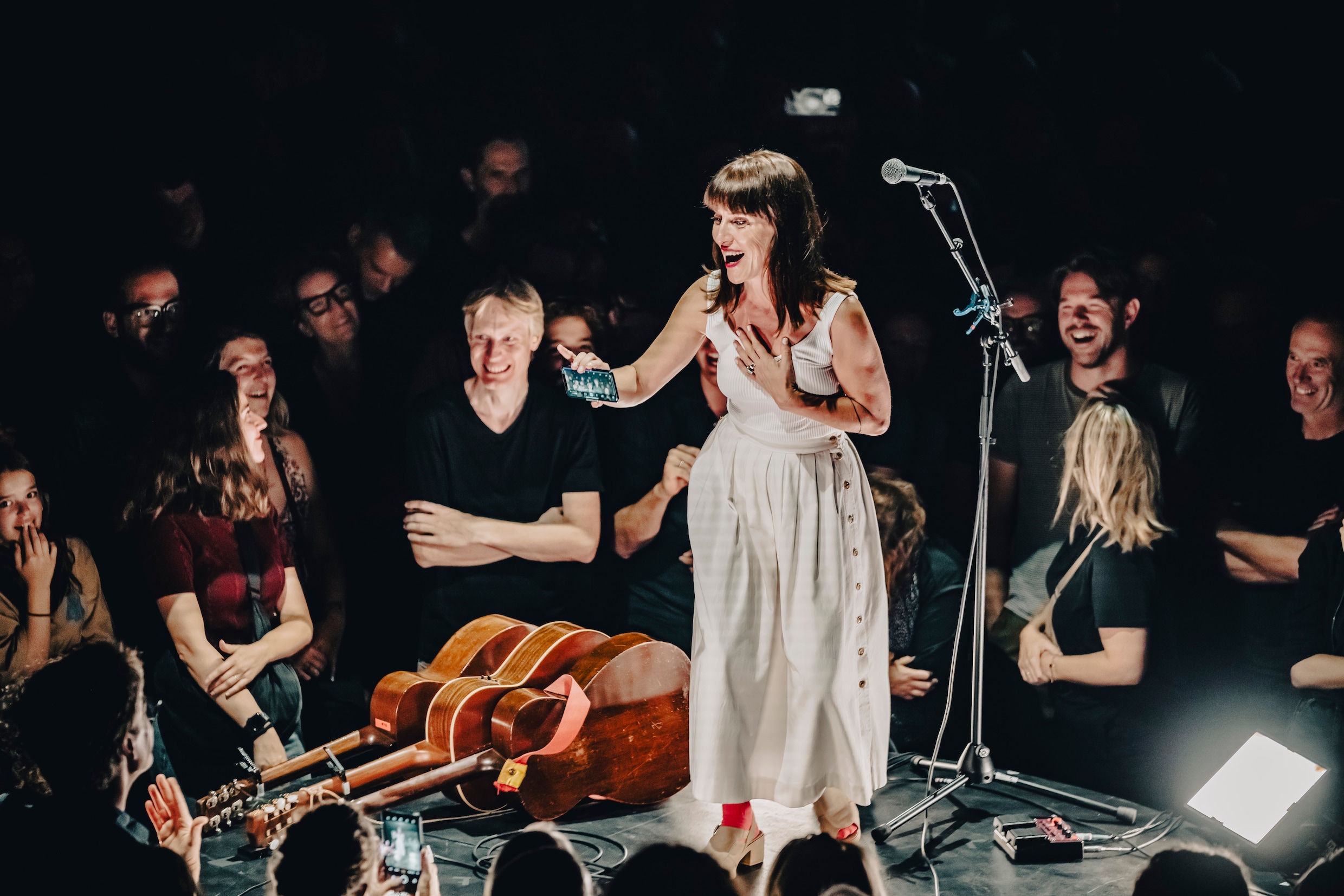 Feist bracht in de AB misschien wel de show van het jaar en hertekende ... Feist bracht in de AB misschien wel de show van het jaar en hertekende ...