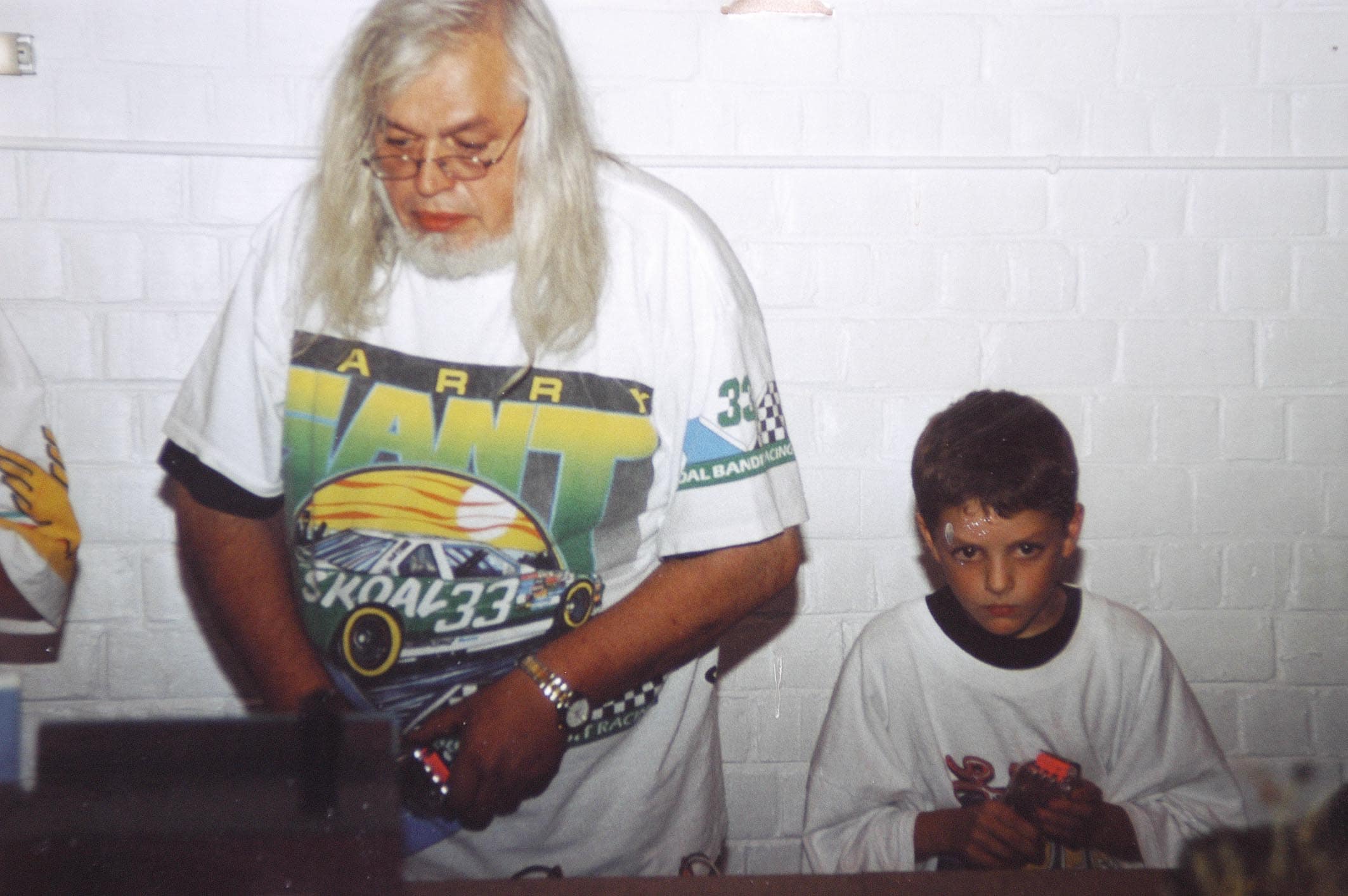 Youri, zoon van Jean-Pierre Van Rossem: ‘Mijn broer en ik hebben de ...