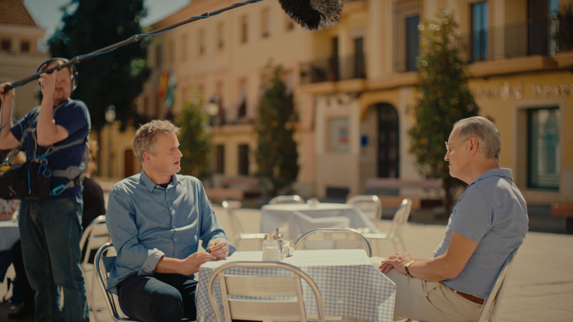 ‘De hele entourage van koning Filip bestaat uit jonge, hippe mensen ...