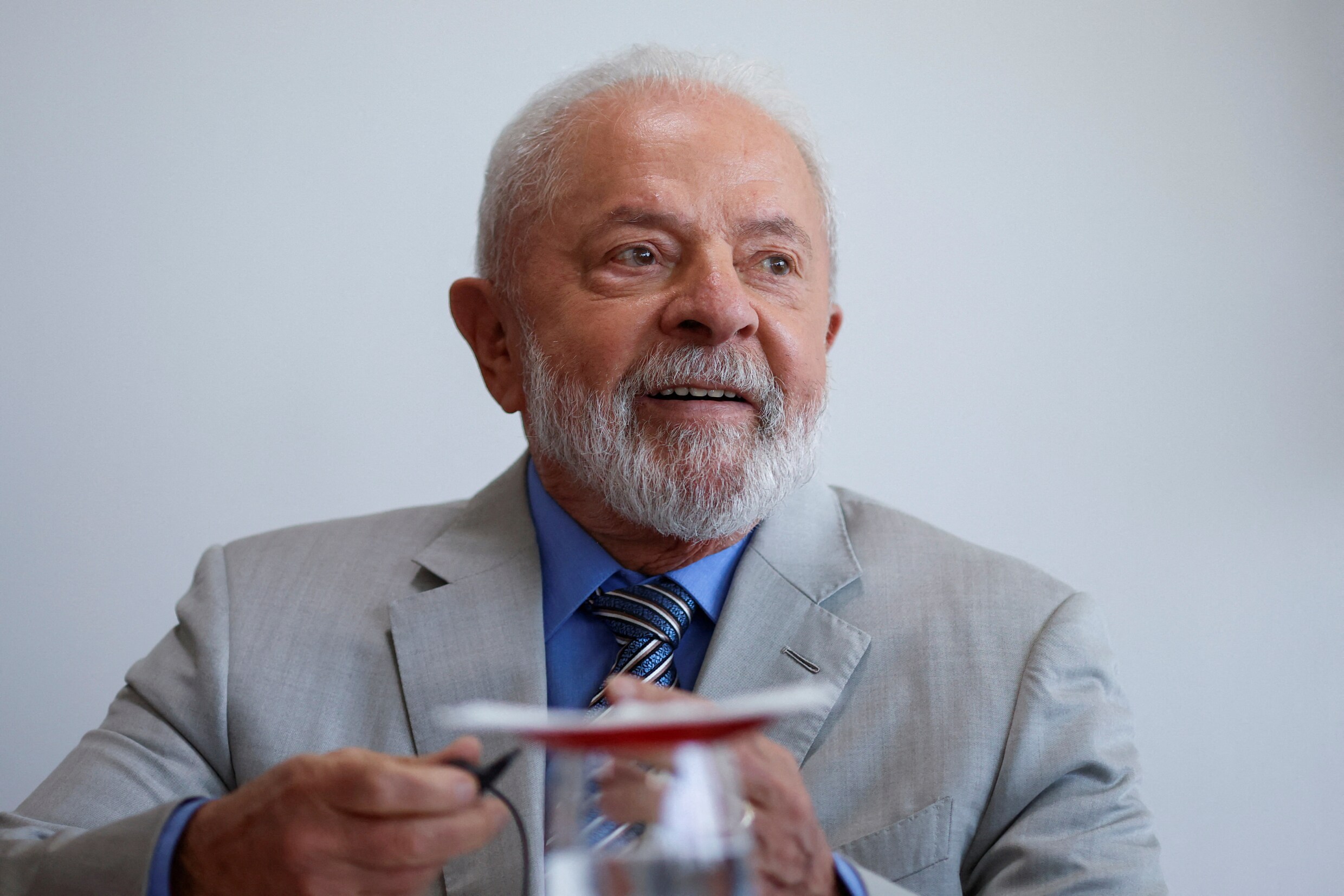 Braziliaanse president Lula ondergaat heupoperatie en ooglidcorrectie ...
