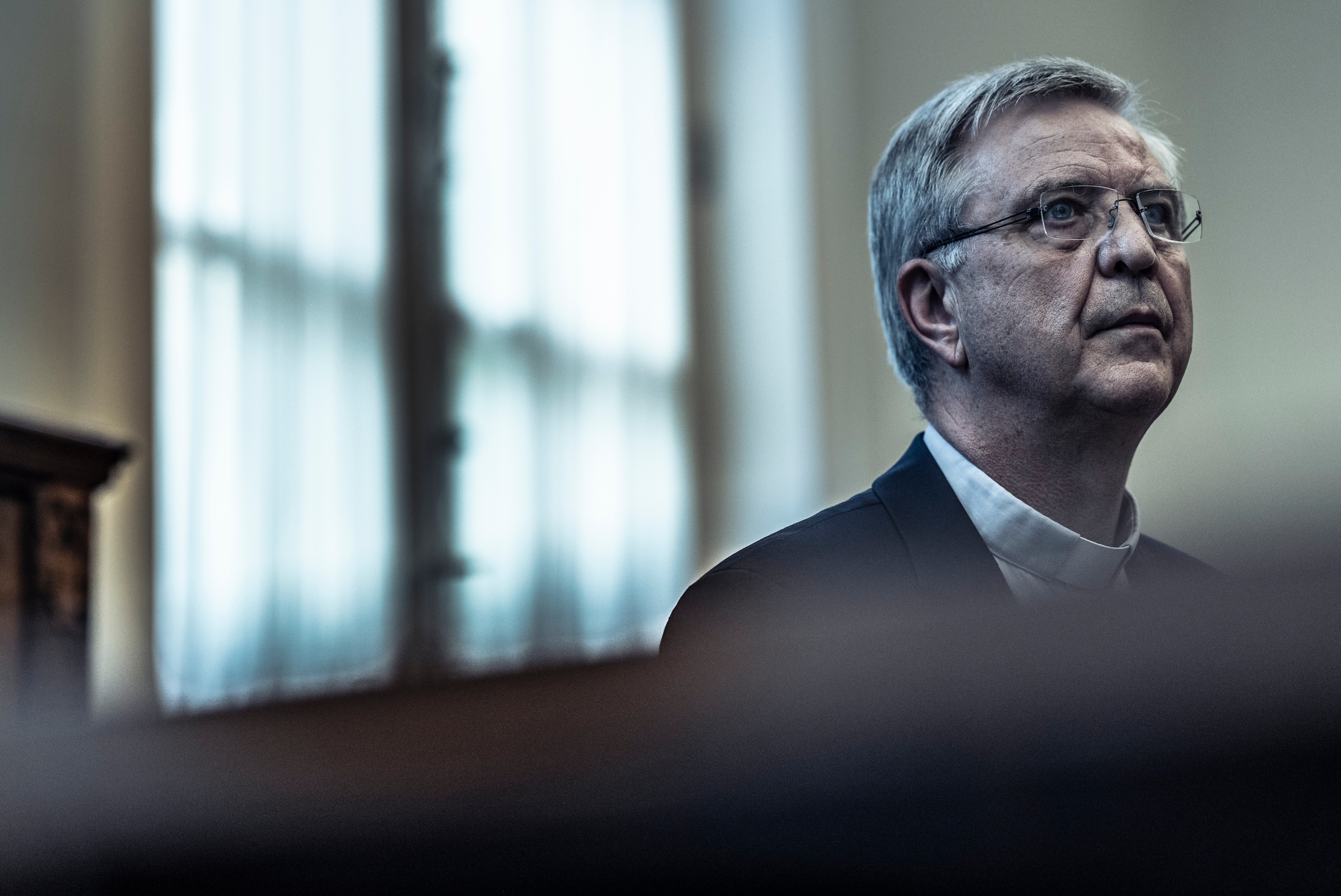 ‘Dit is een pijnlijke zaak’: waarom bisschop Johan Bonny stopt als ...