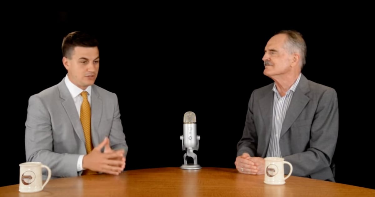 ‘Er zijn oproepen tot genocide van het Europese volk’: Dries Van Langenhove in interview met ...