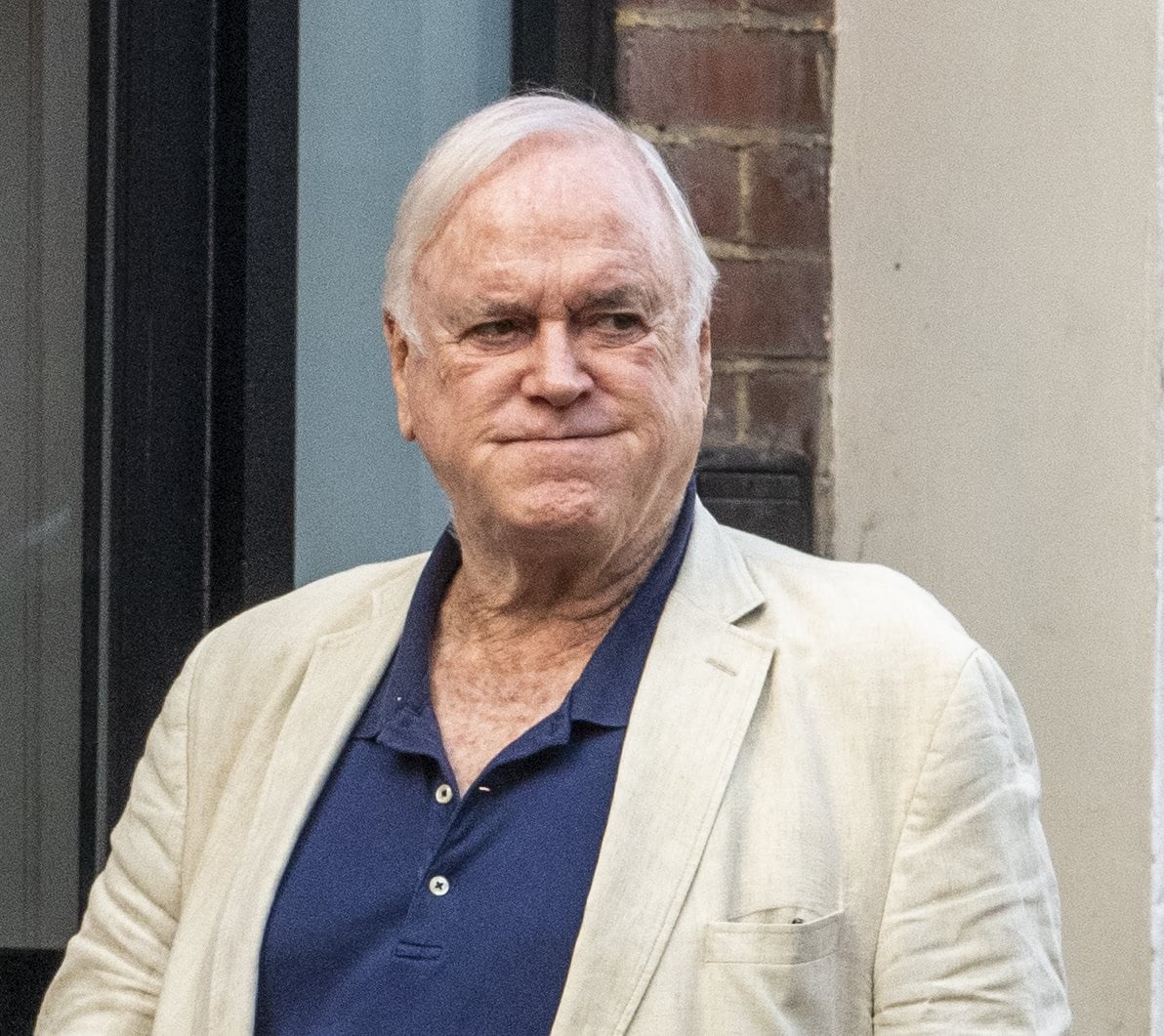 John Cleese vindt geen gasten voor show over woke | De Morgen