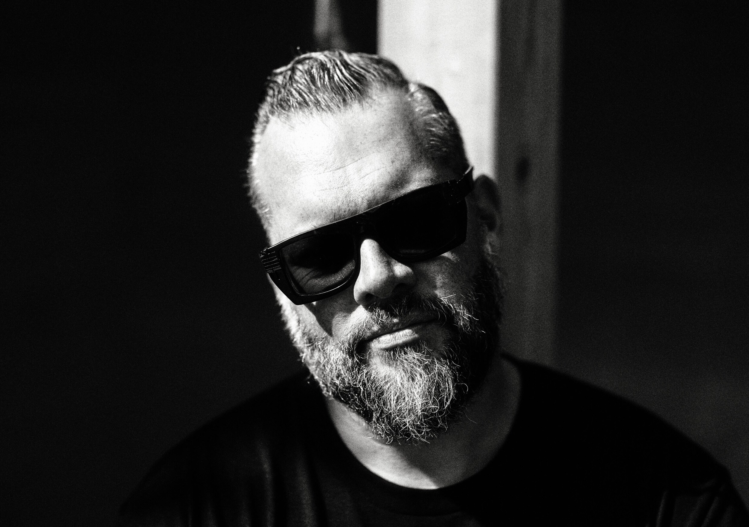 Dit waren de opvallendste momenten uit ‘Alleen Elvis Blijft Bestaan ...