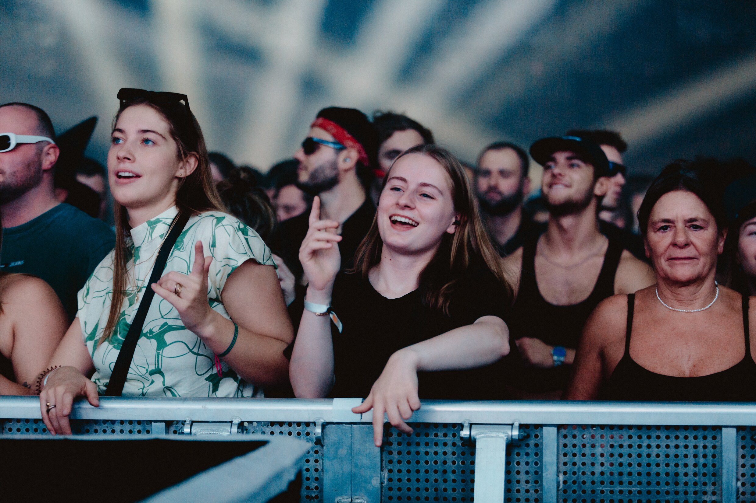 Een avondje raven met Amber Broos: ‘Mijn hoofd is voortdurend in ...