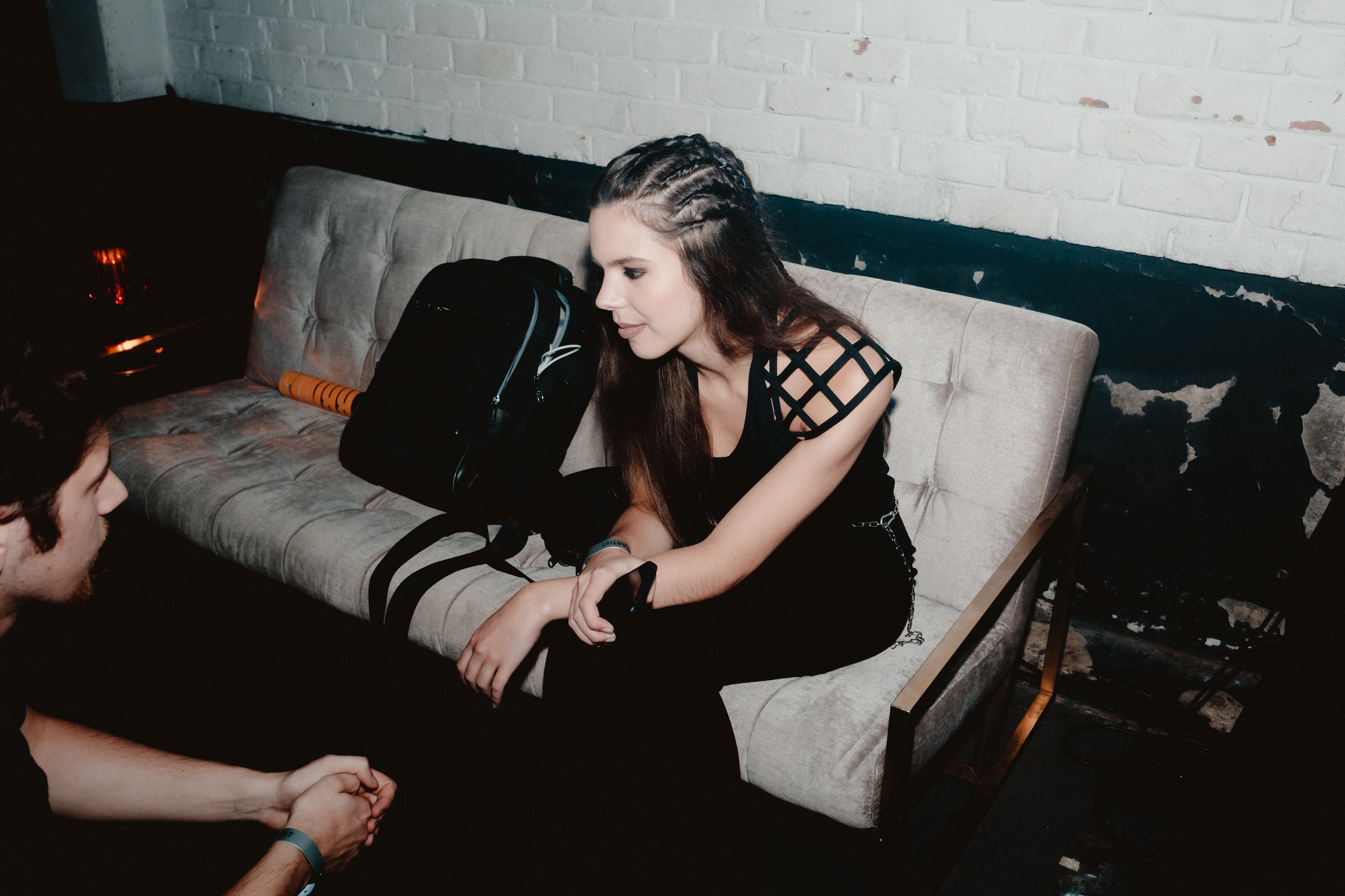 Een avondje raven met Amber Broos: ‘Mijn hoofd is voortdurend in ...