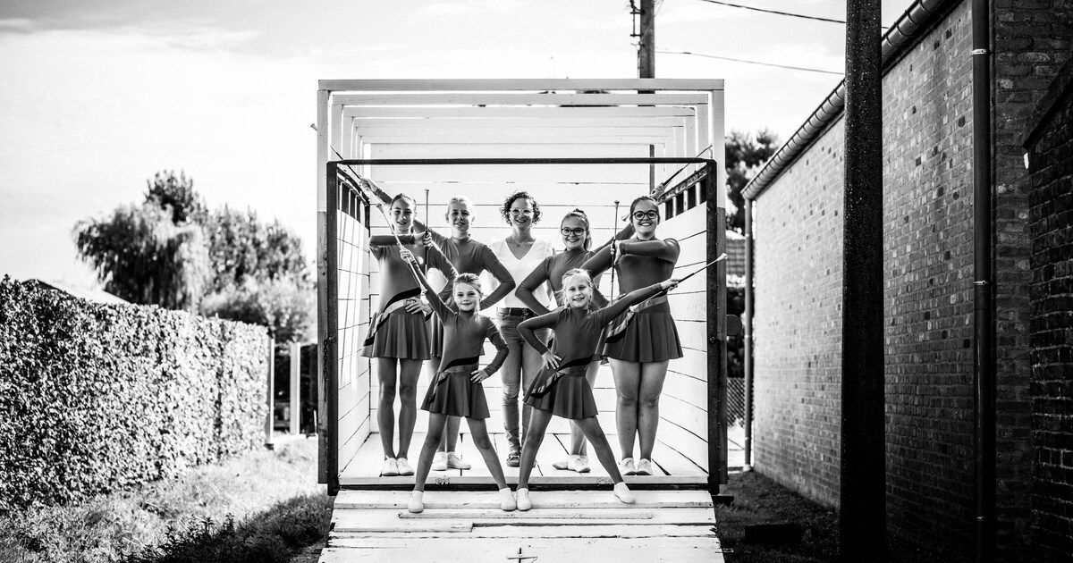 Fotografie: Jelle Vermeersch reed met de tractor van Keiem tot Kinrooi ...