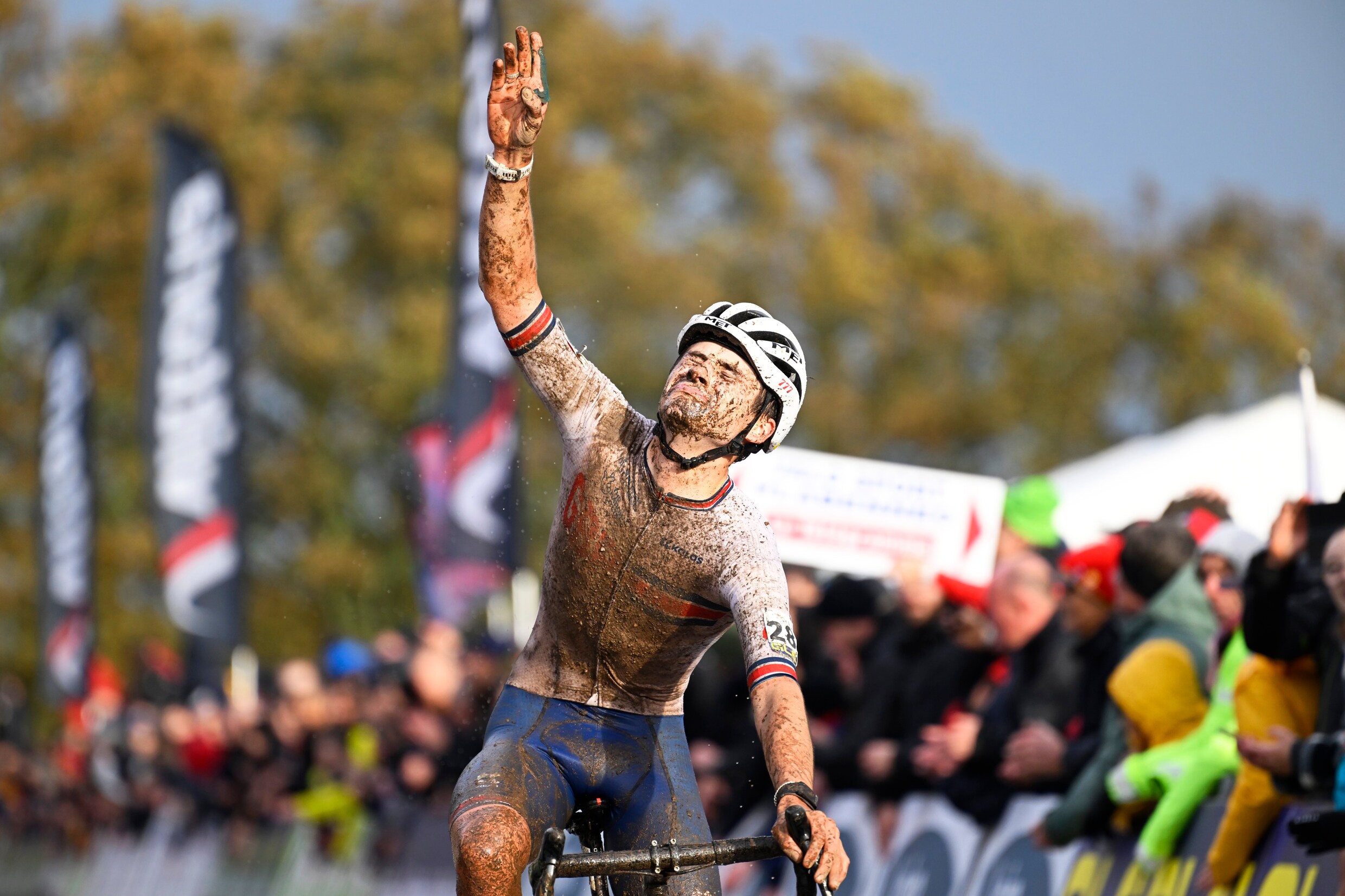 Wie is EK-verrassing Cameron Mason, een Schot die droomt van klei ...