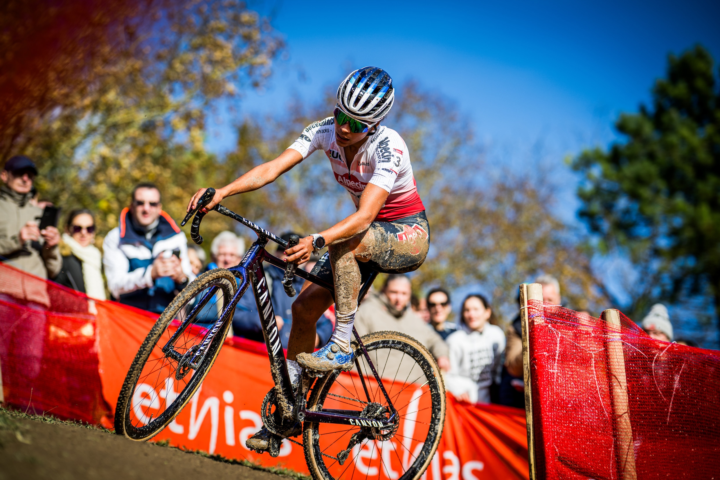 Ceylin Alvarado klopt Pieterse en pakt 4 op 4 in Wereldbeker | De Morgen