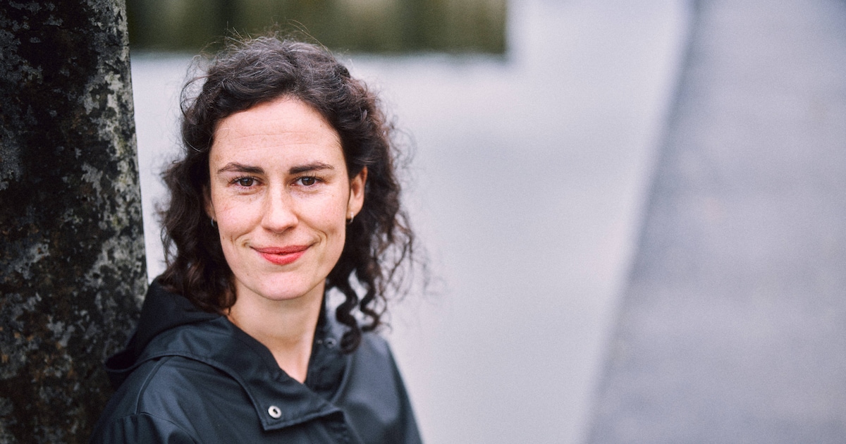 Sara Bervoets schildert zich los van de trauma’s die ze opliep als ...