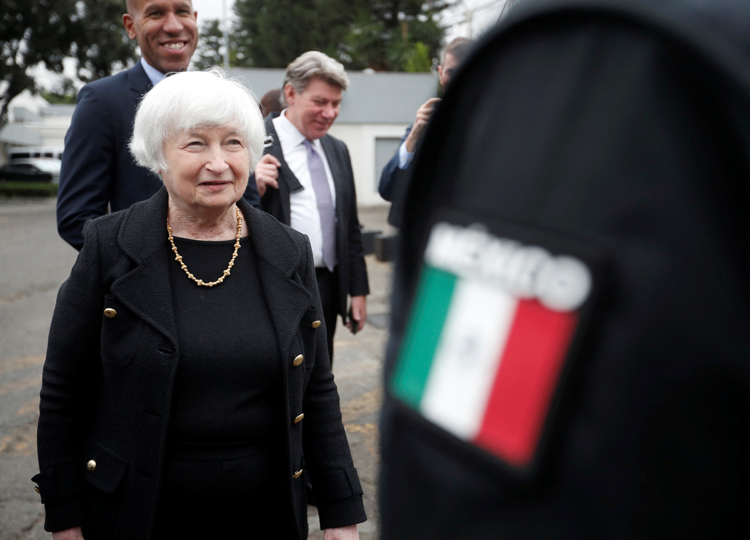 Van AI tot lachgas, Van Quickenborne en X: net op tijd helemaal mee ...