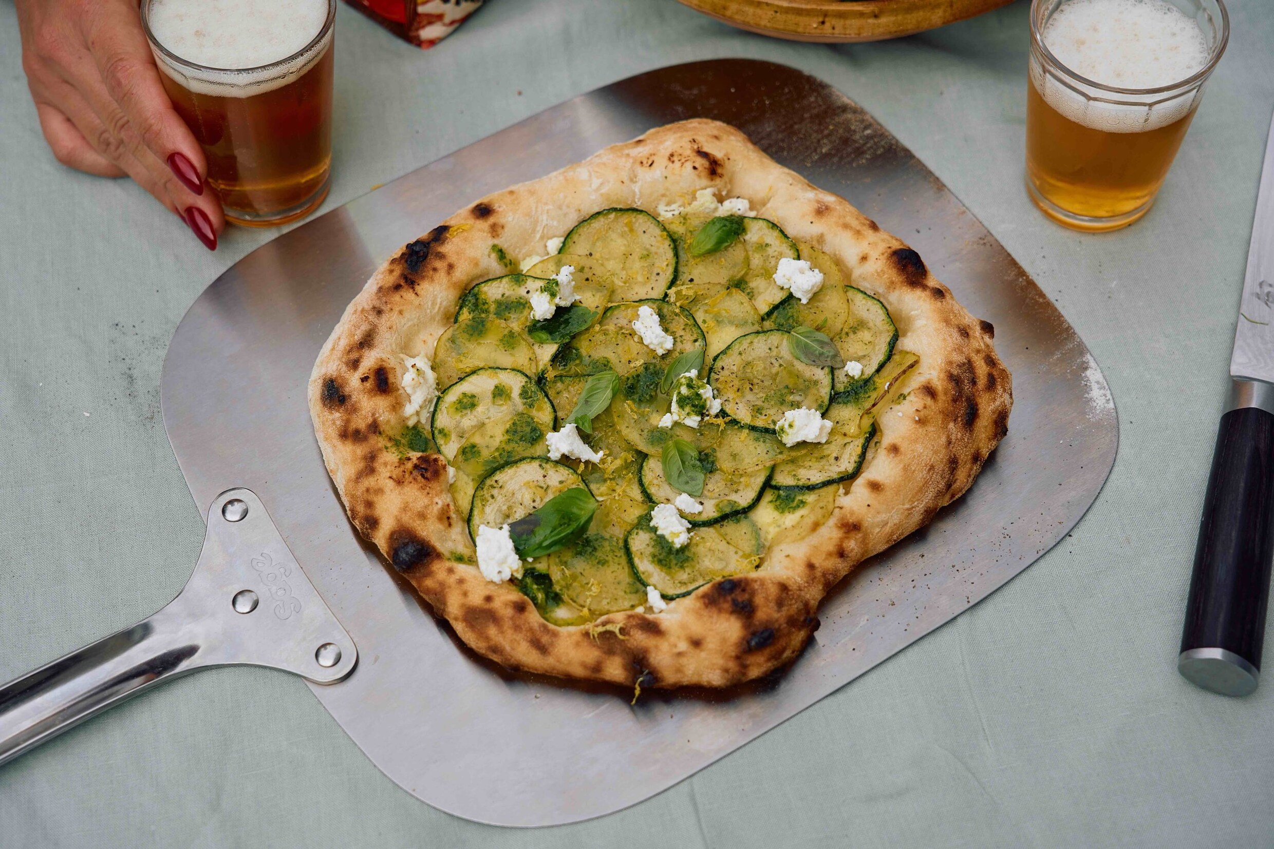 Van een margherita tot de controversiële pizza hawaï: 7 pizzarecepten ...