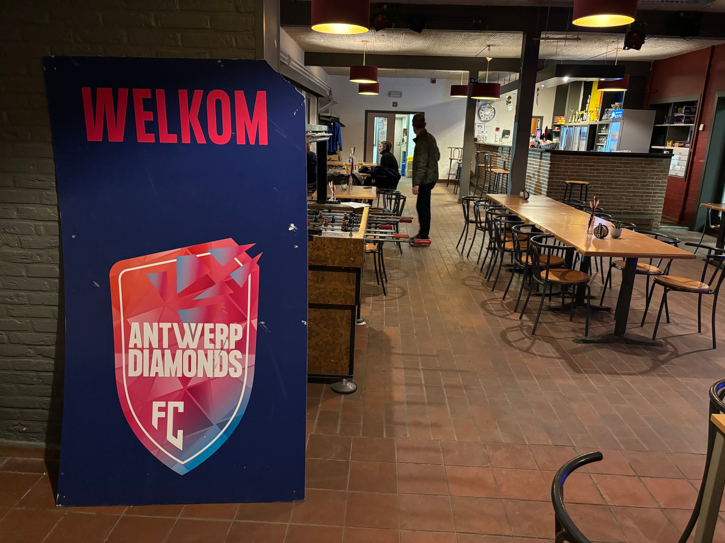 Alleen meisjes kunnen scoren bij Antwerp Diamonds FC. ‘Jongens zijn ...