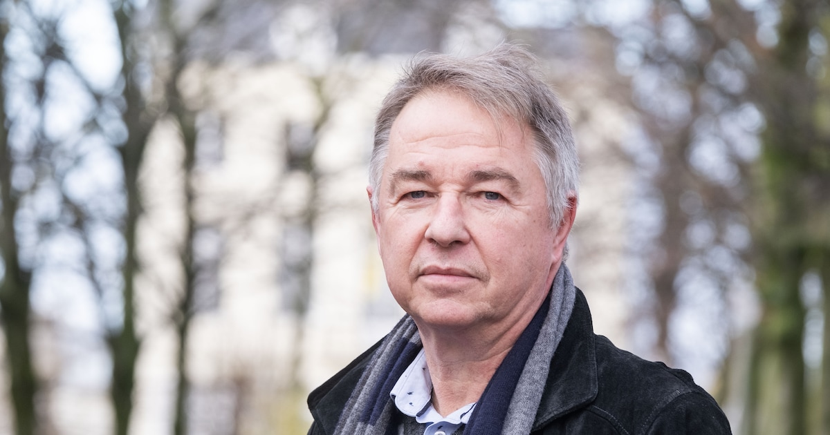 Voormalig VRT-journalist Peter Verlinden stapt uit ‘Voor U’, de partij van Els Ampe en trekt ...