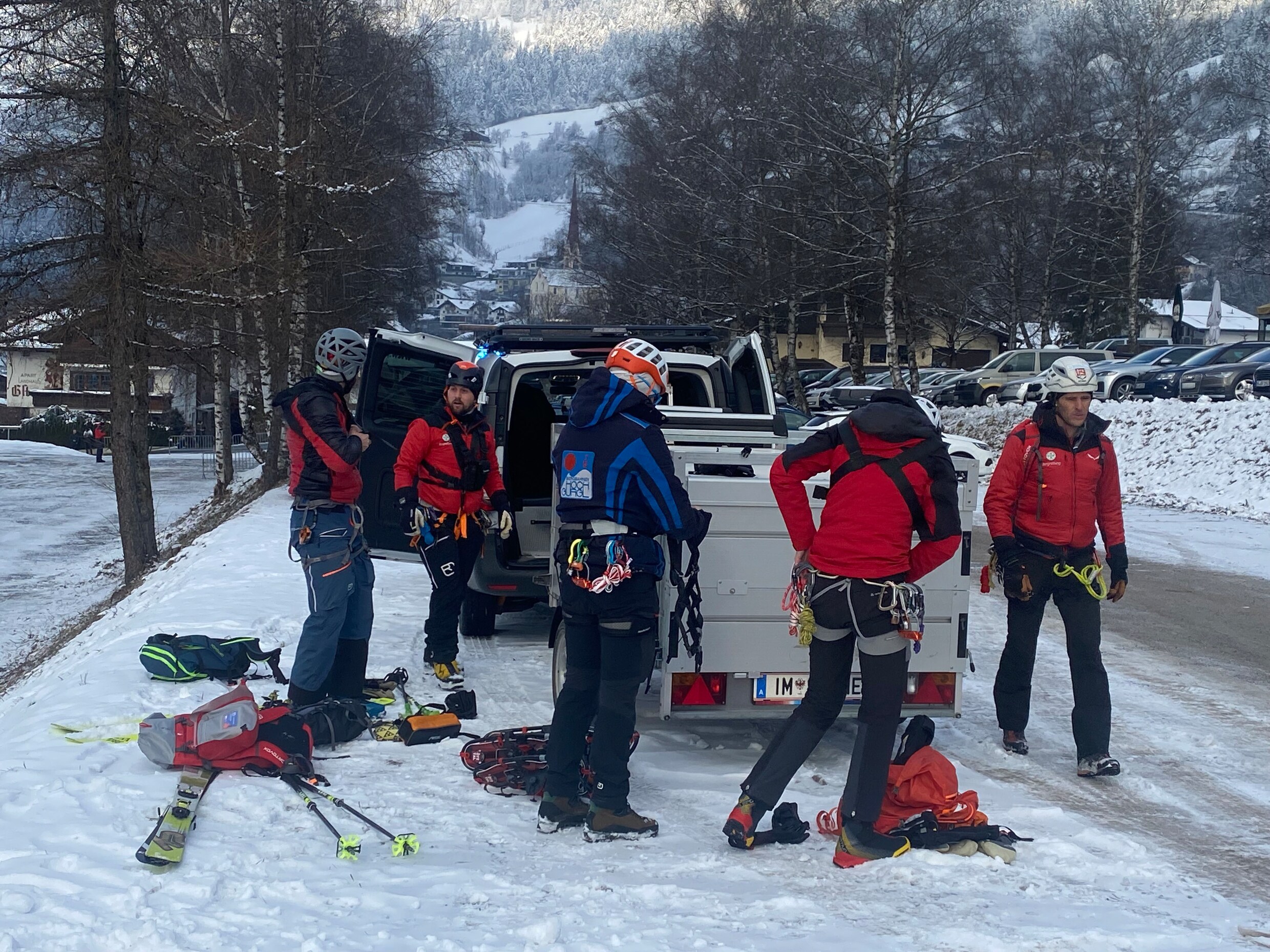 Vier zwaargewonden na neerstorten skigondel in Tirol | De Morgen