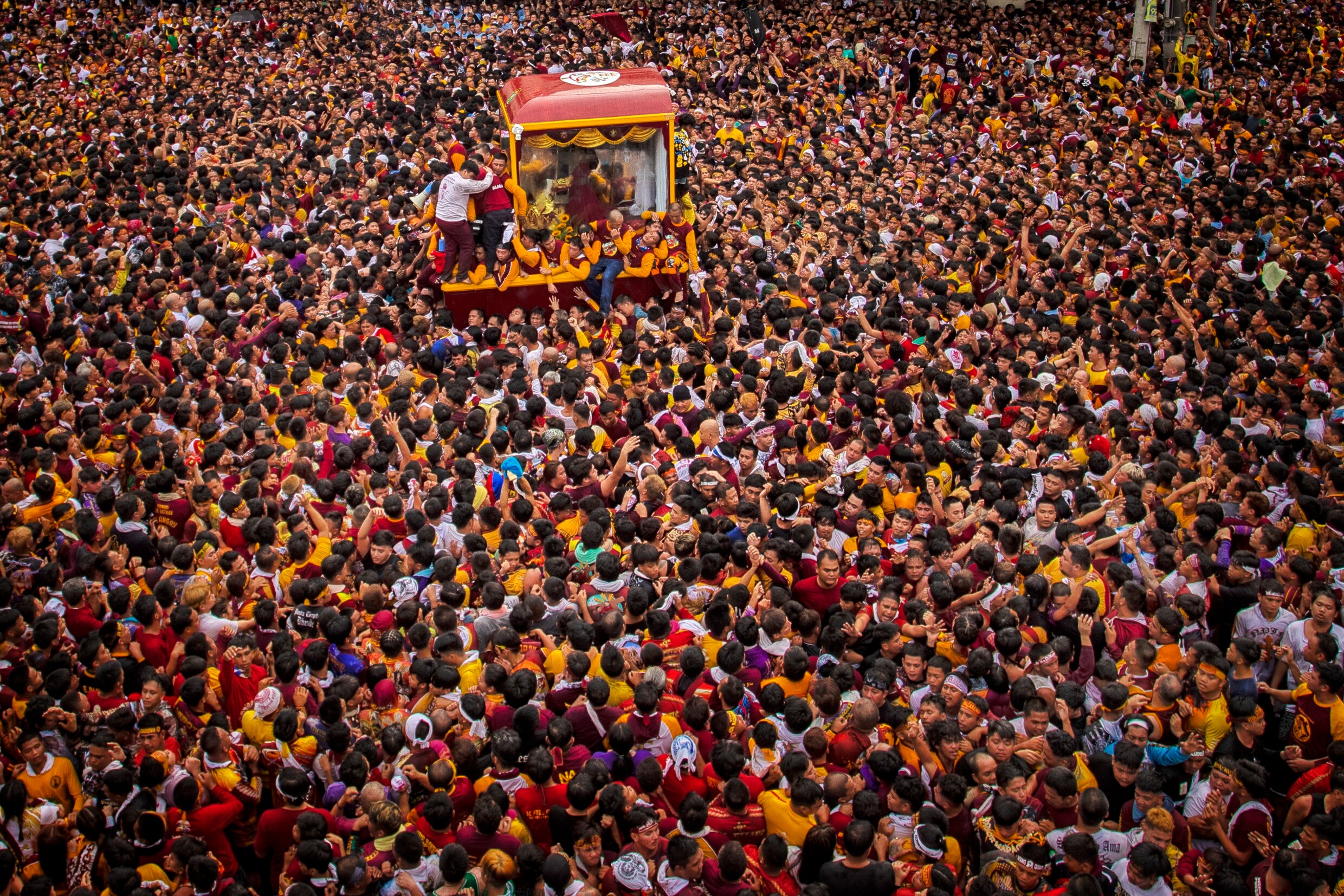 Op 9 januari wil iedereen in Manilla de Zwarte Nazarener aanraken | De ...
