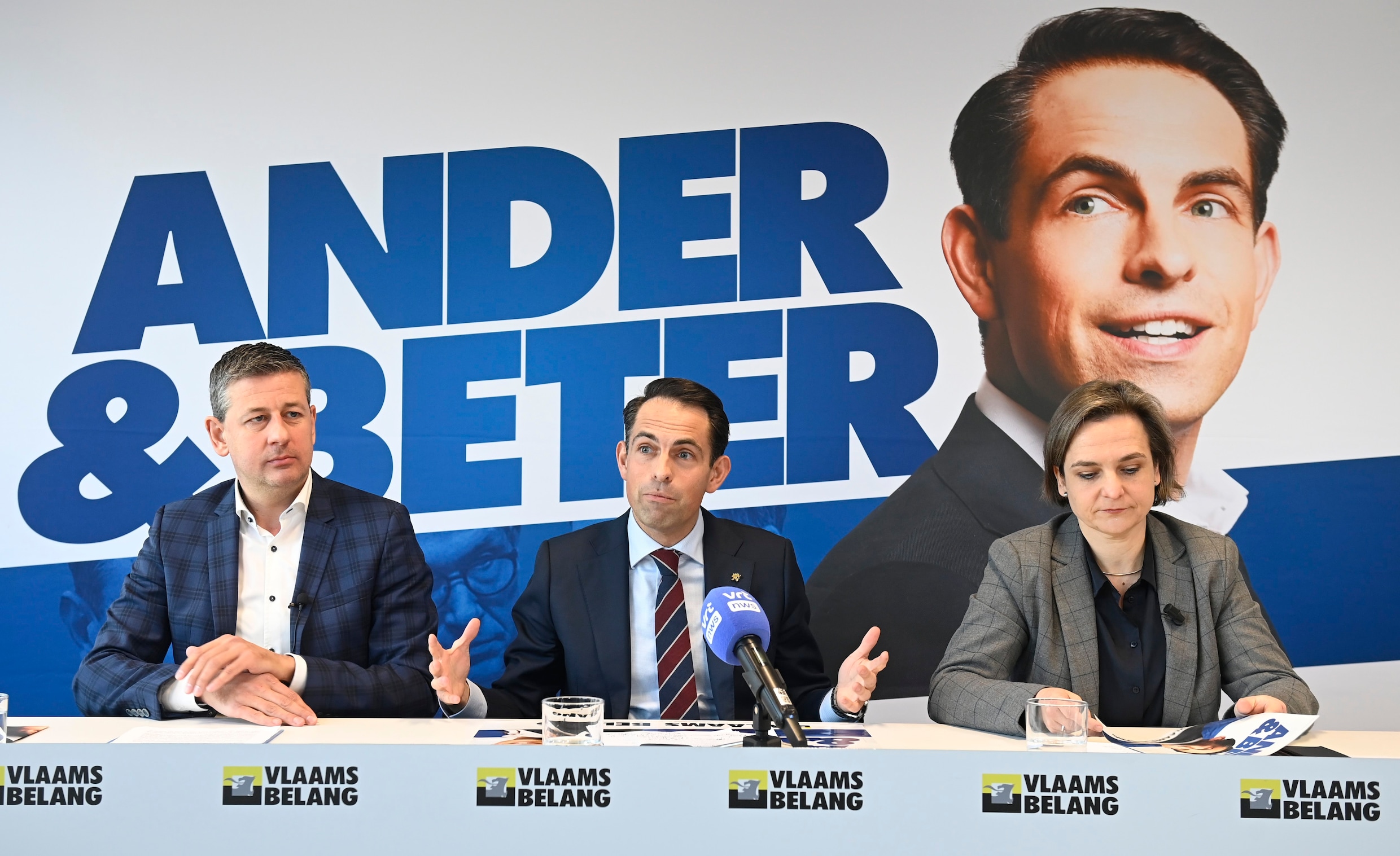 Vlaams Belang trekt met ‘ander & beter’ naar de kiezer, en schuwt de ...