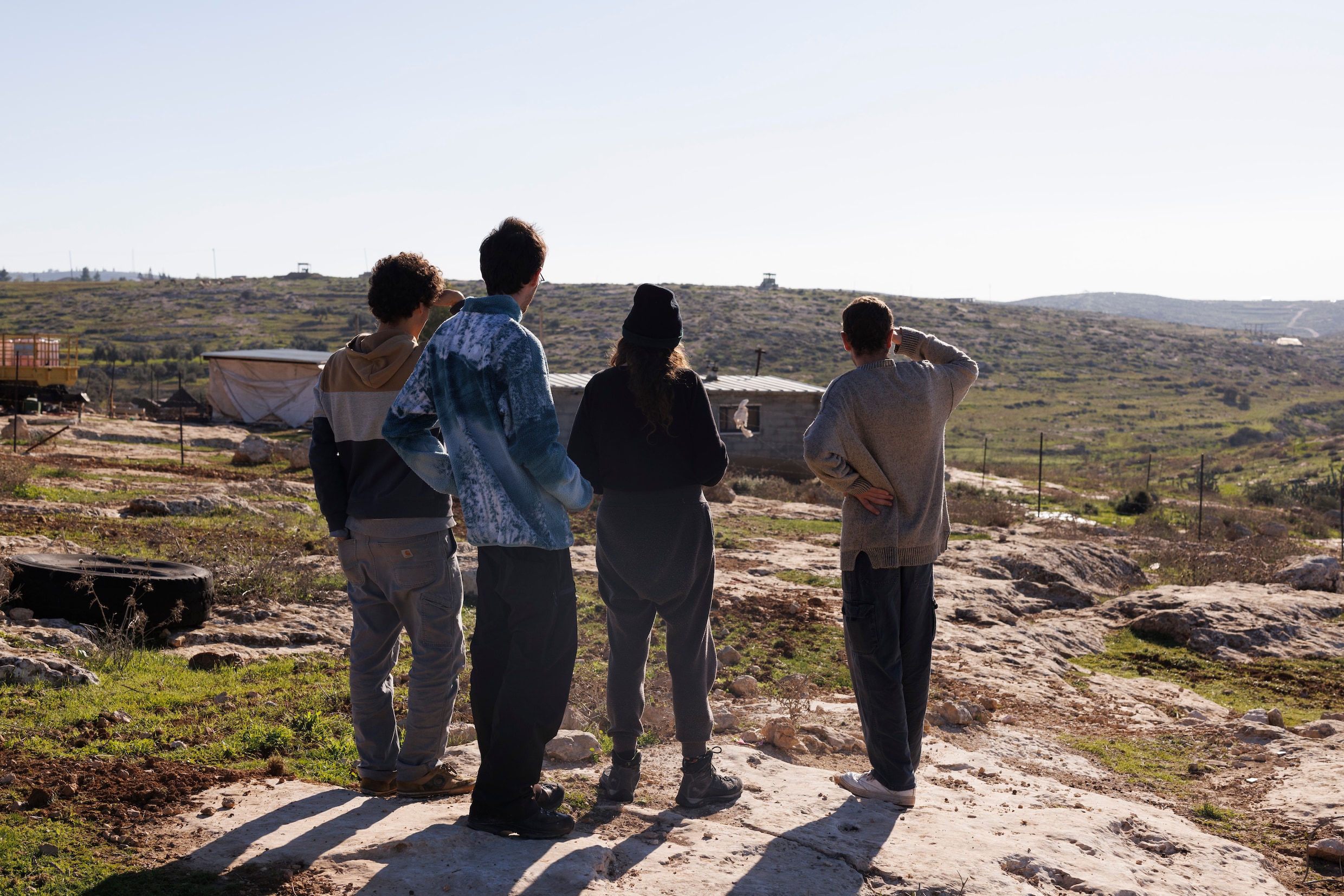 Joodse kolonisten grijpen hun kans met buitenposten op de Westoever ...