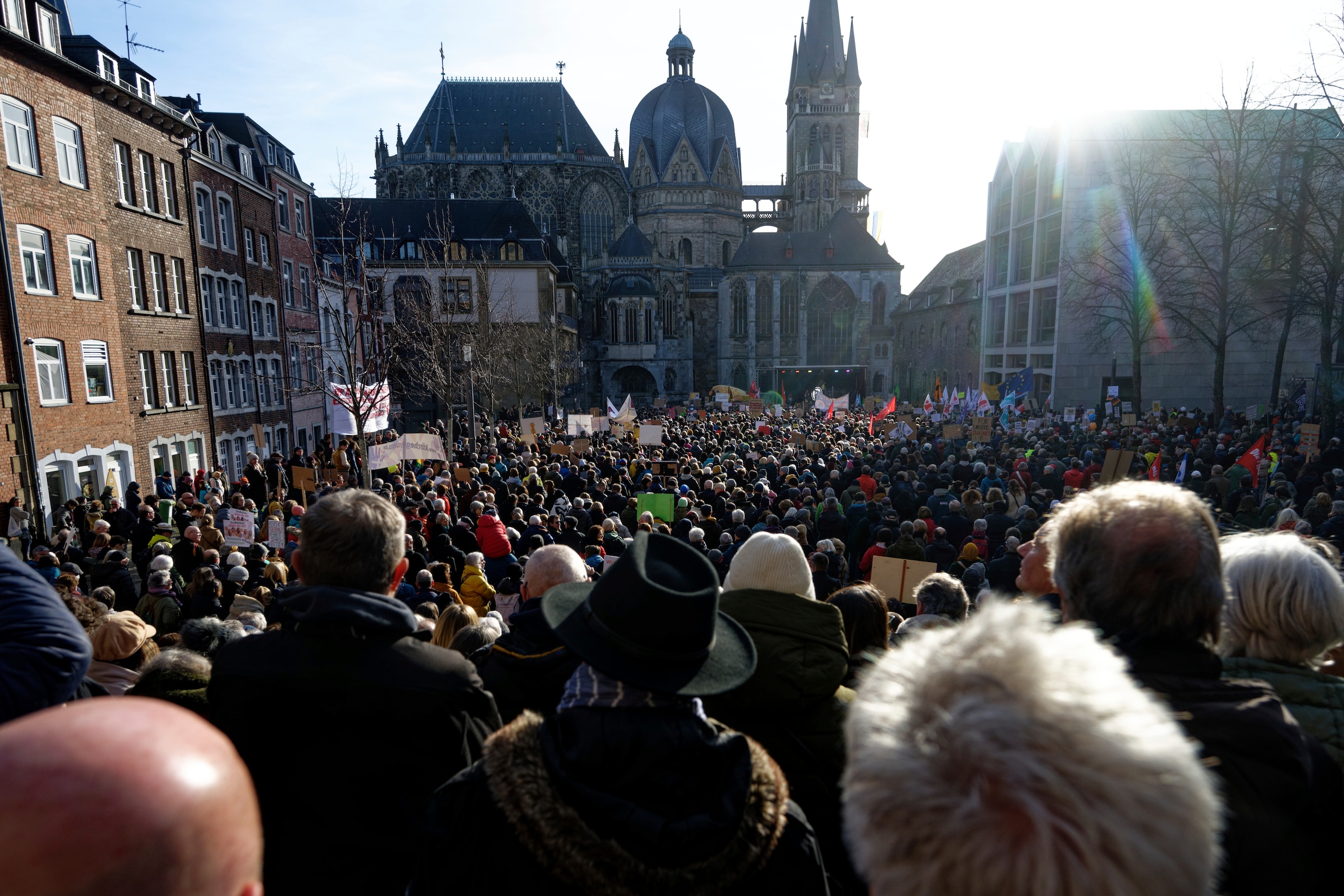 Opnieuw tienduizenden Duitsers op straat tegen extreemrechts | De Morgen