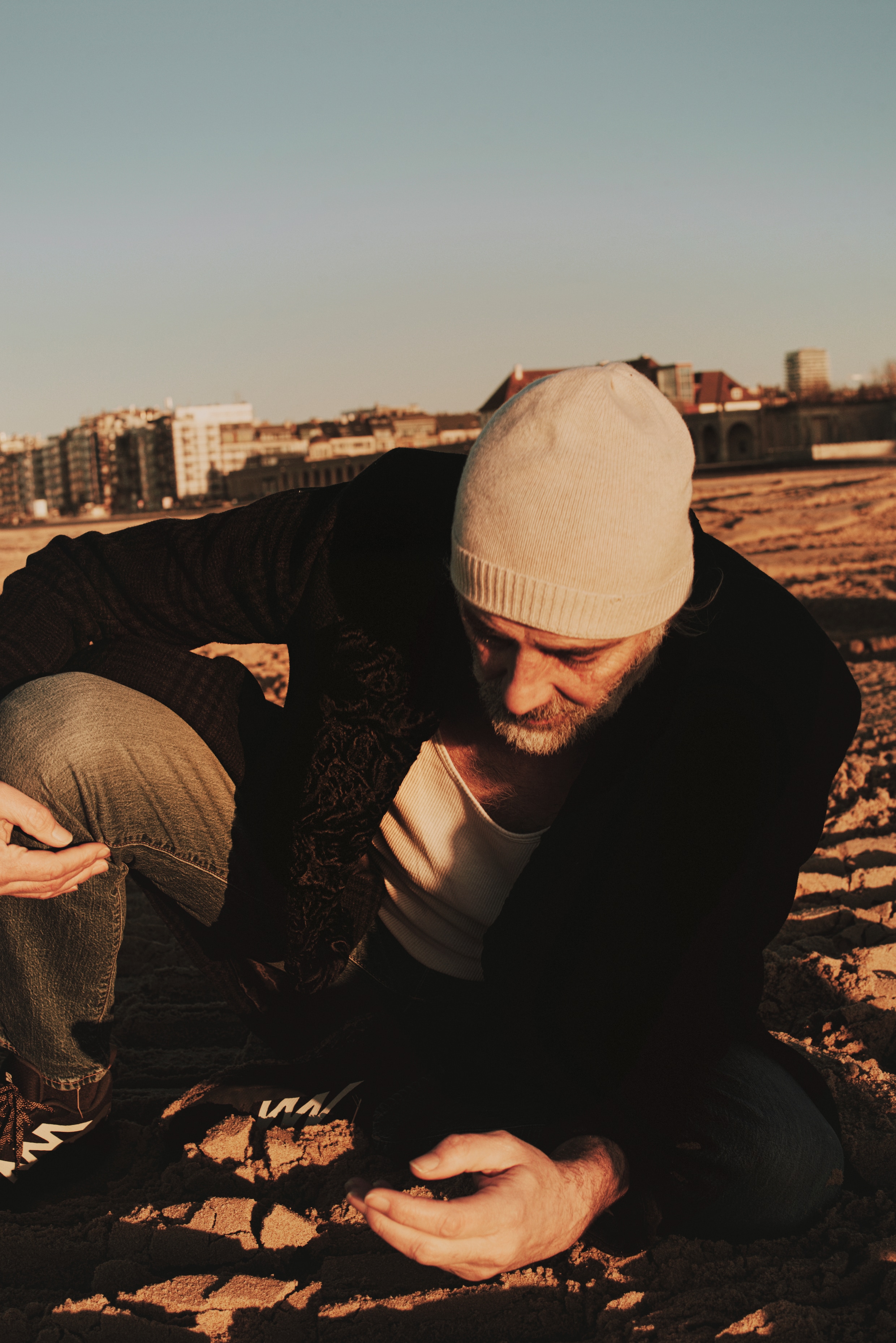 Acteur Sam Louwyck: ‘Ik weiger om mee te doen aan al die preventieve ...