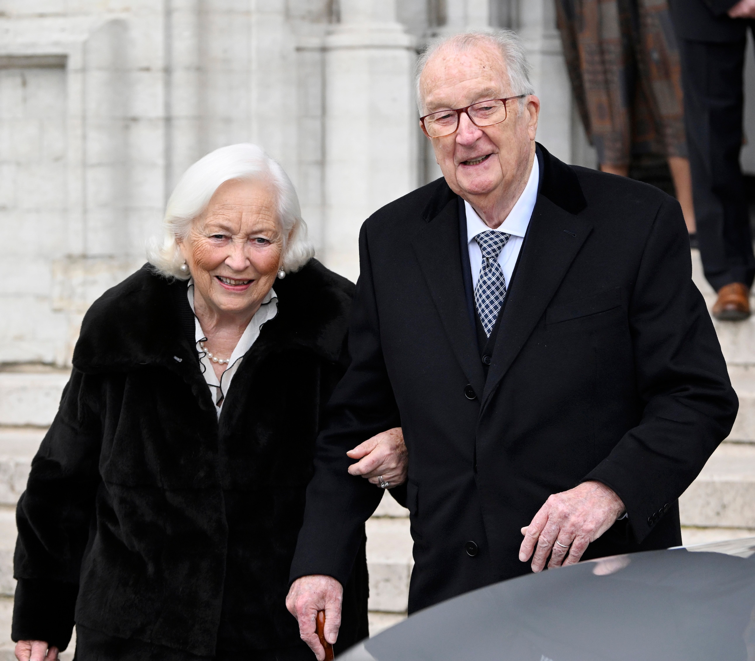 Koning Albert II (89) onwel geworden op buitenverblijf in Frankrijk ...