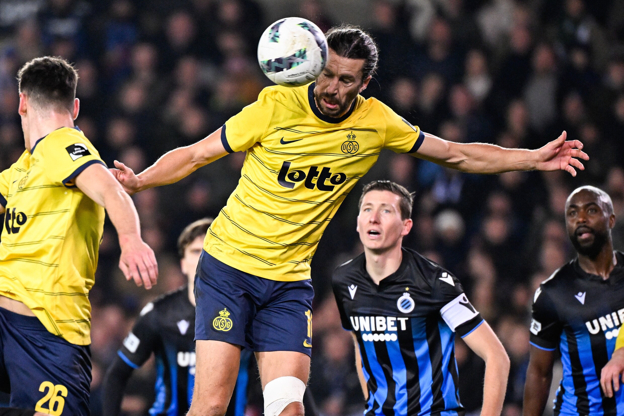 Union en Club Brugge zijn niet vies van mentale spelletjes voor ...