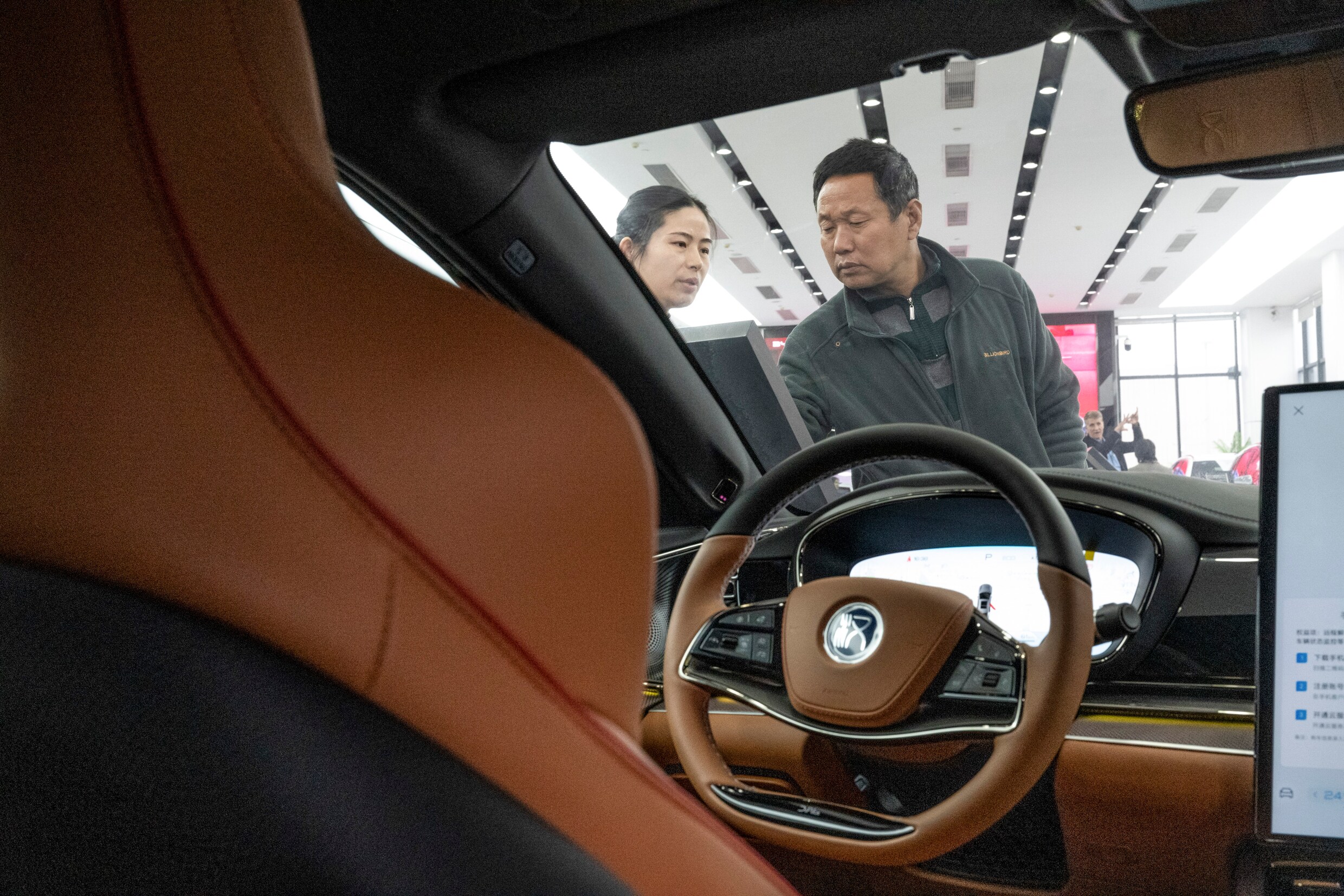 Hoe China zijn Tesla-killer BYD groot maakte: ‘Zo’n groei is al vele ...