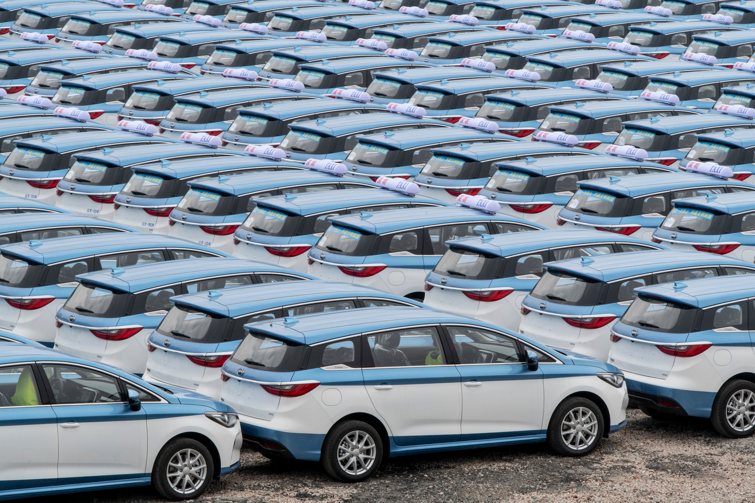 Hoe China zijn Tesla-killer BYD groot maakte: ‘Zo’n groei is al vele ...