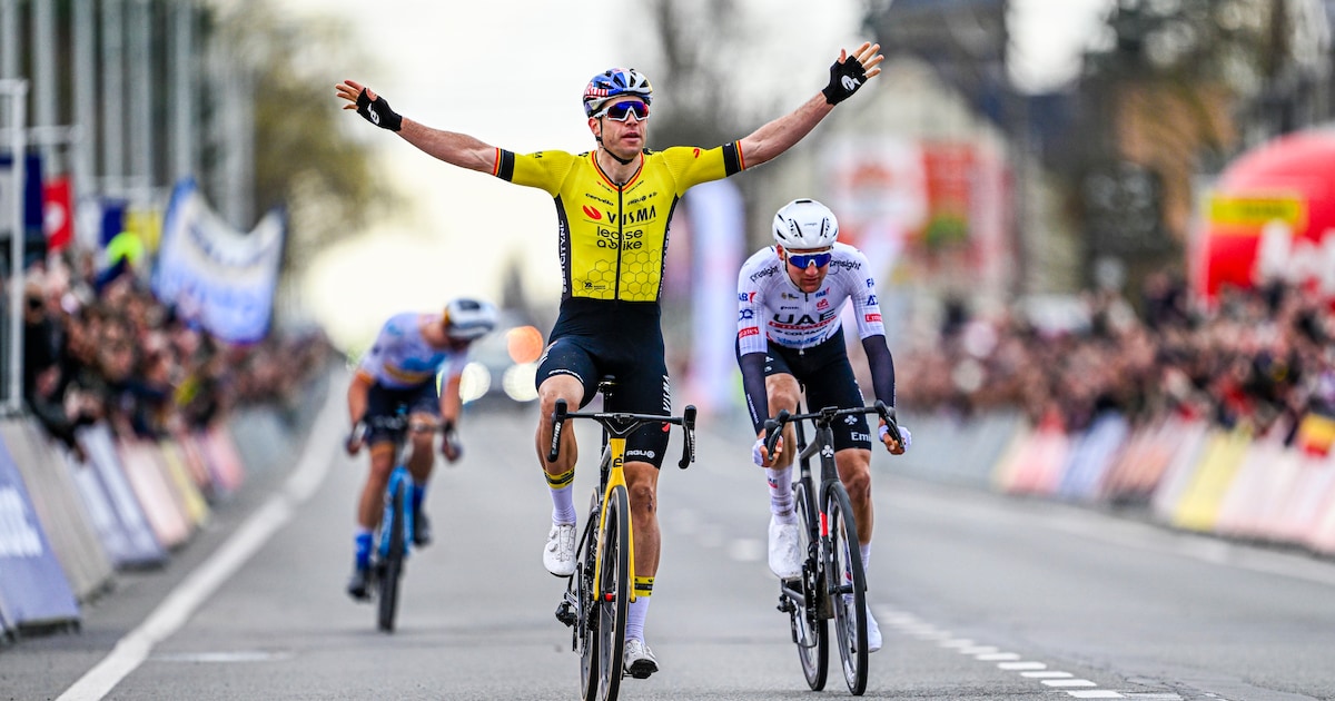 Wout van Aert wint bij debuut Kuurne-Brussel-Kuurne voor Lazkano en Wellens | De Morgen