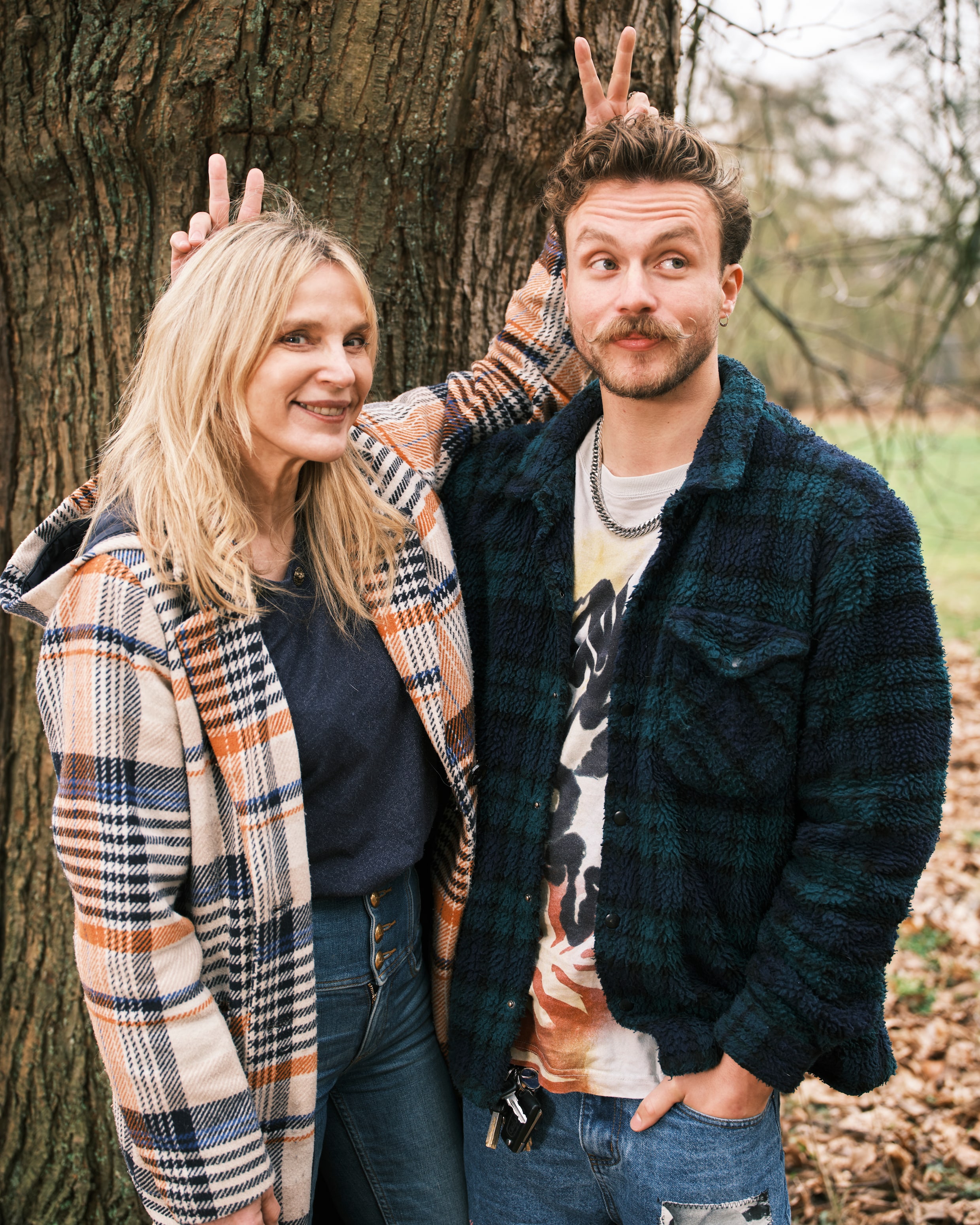 ‘Vlak voor de laatste ingreep maakten we mojito’s in die put in mijn borst’: actrice Karlijn ...