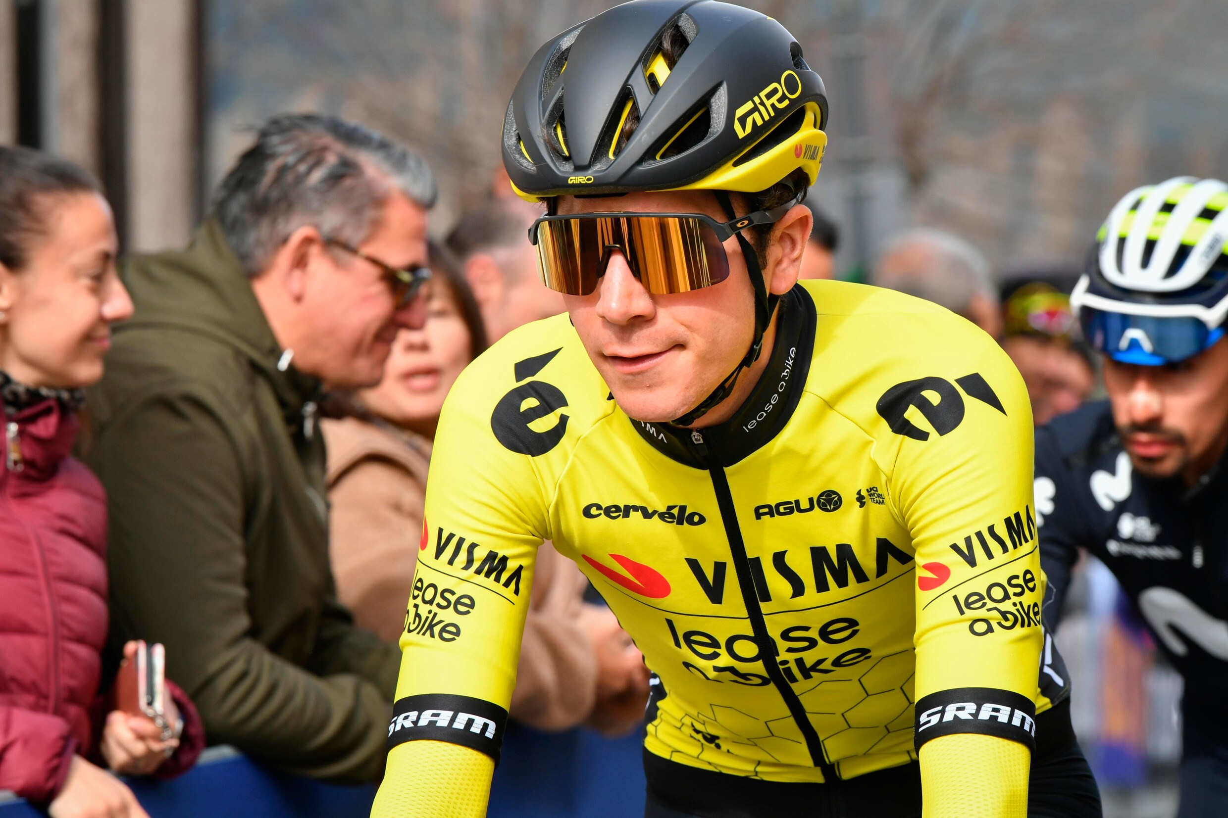 Cian Uijtdebroeks (21) eindigt in Tirreno weer in top tien: ‘De droom is om ooit zo goed te ...