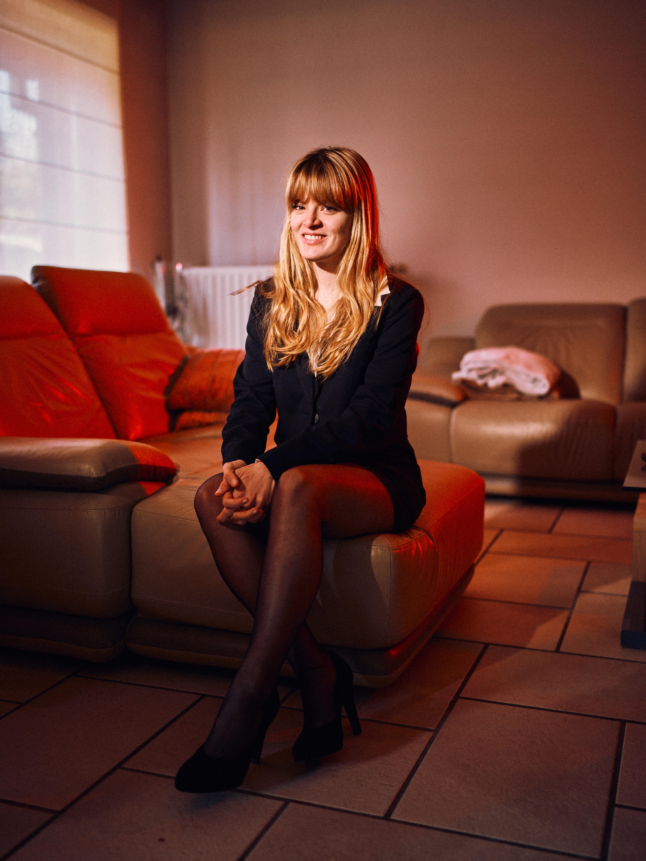 Gen Z, de thuisblijfgeneratie: ‘Af en toe drink ik een glaasje, bij ...