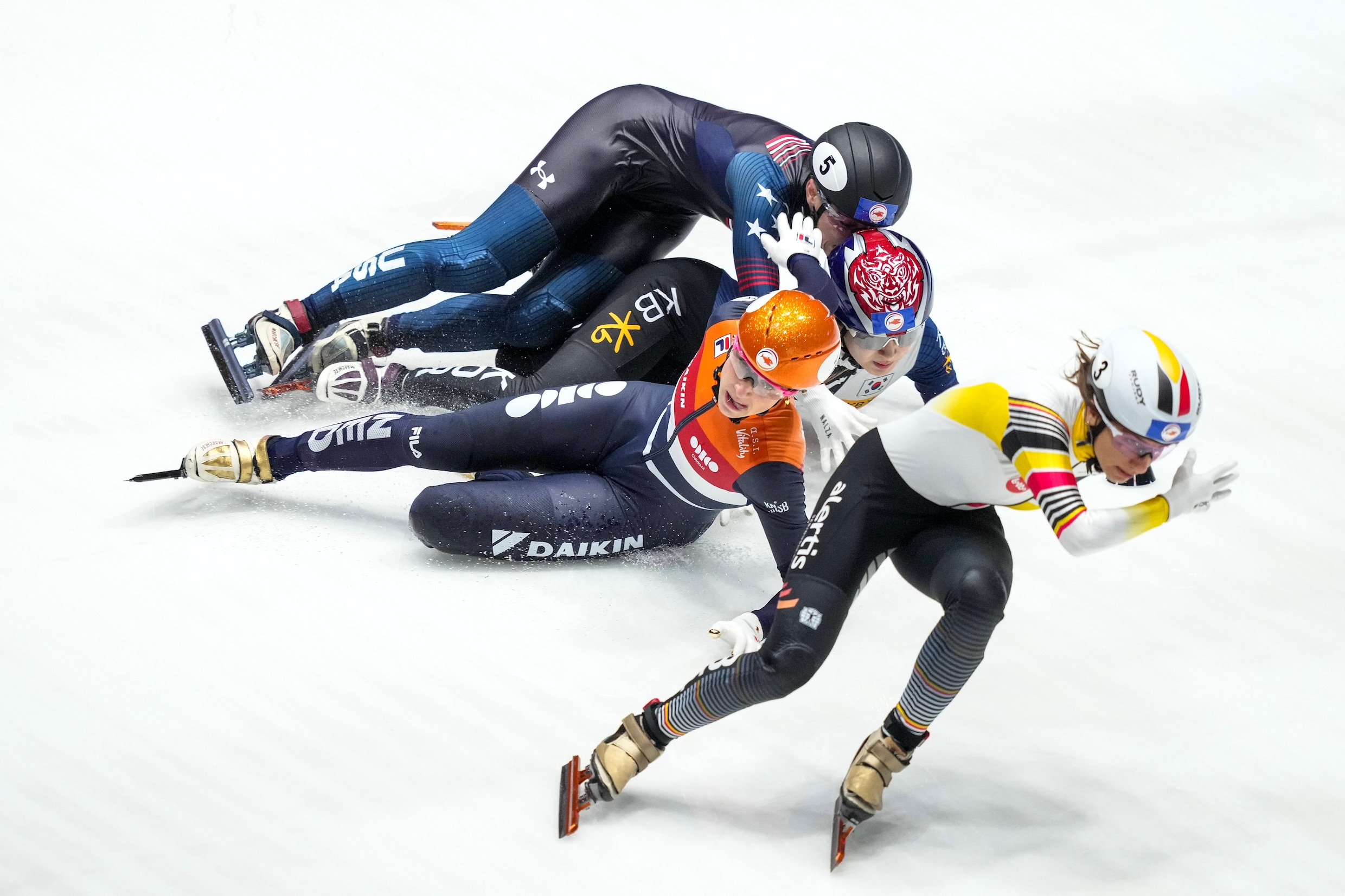 ‘Twee keer nemen ze me de medaille af’: Hanne Desmet vloekt op WK ...