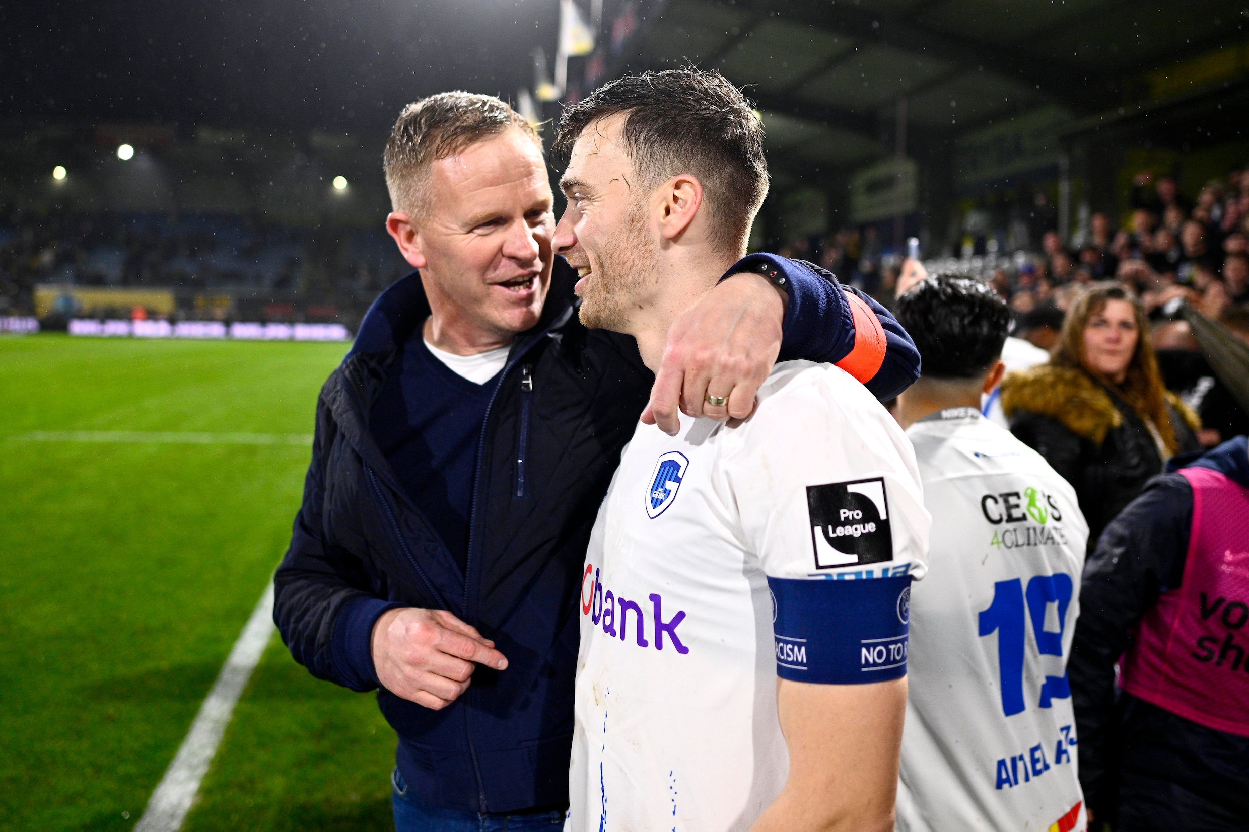 Westerlo en Genk riskeren samen bijna 50.000 euro boete na salonremise ...