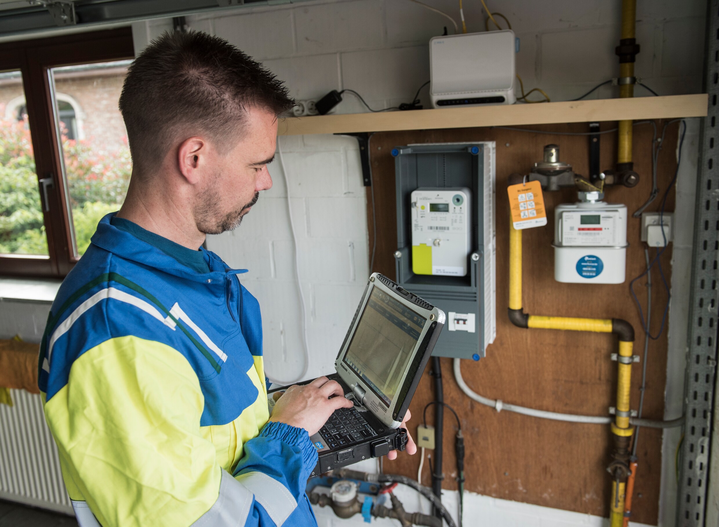 Rechter verplicht voor het eerst hardnekkige weigeraars om digitale ...