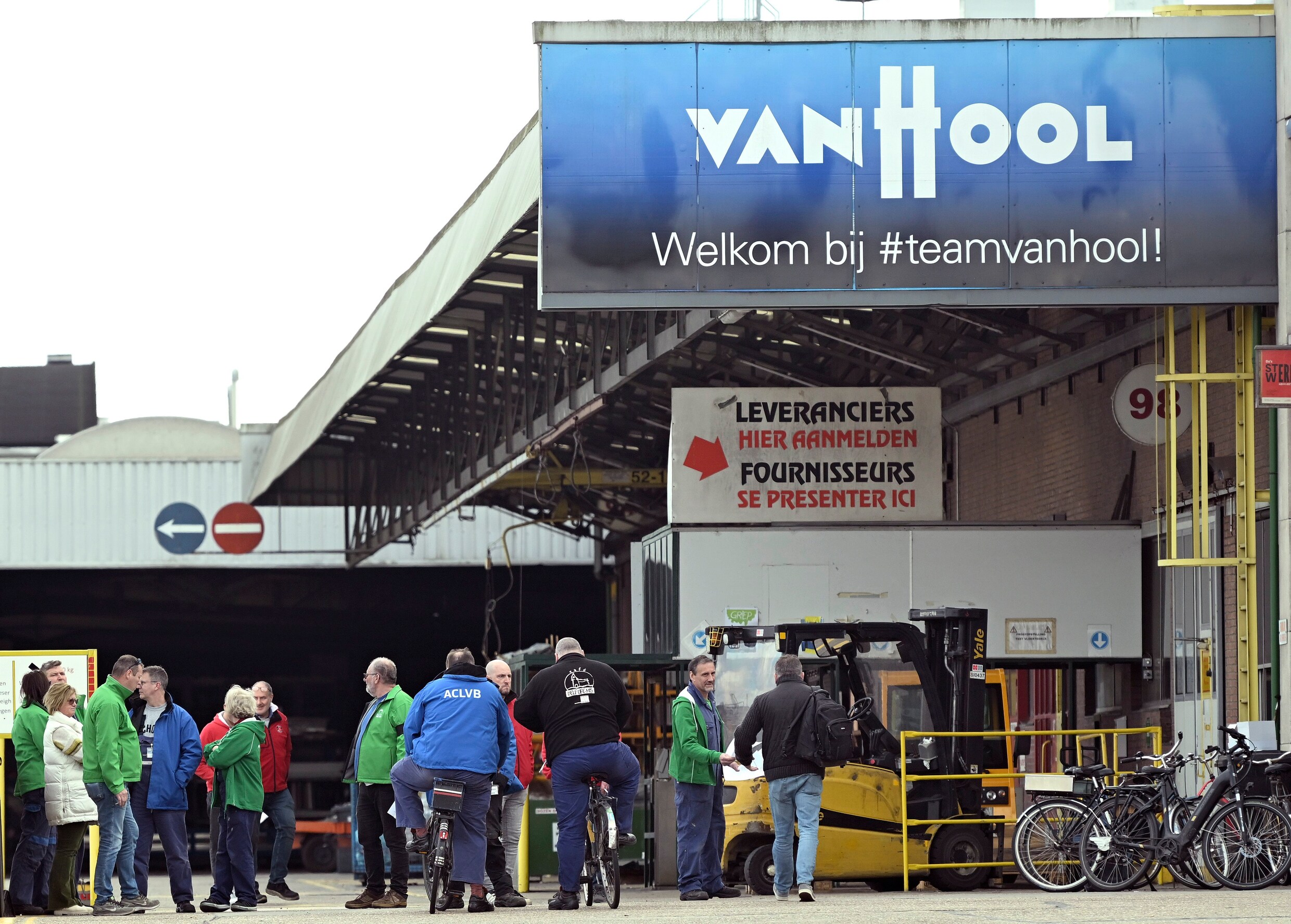 Van Hool gaat richting faillissement met mogelijke doorstart | De Morgen