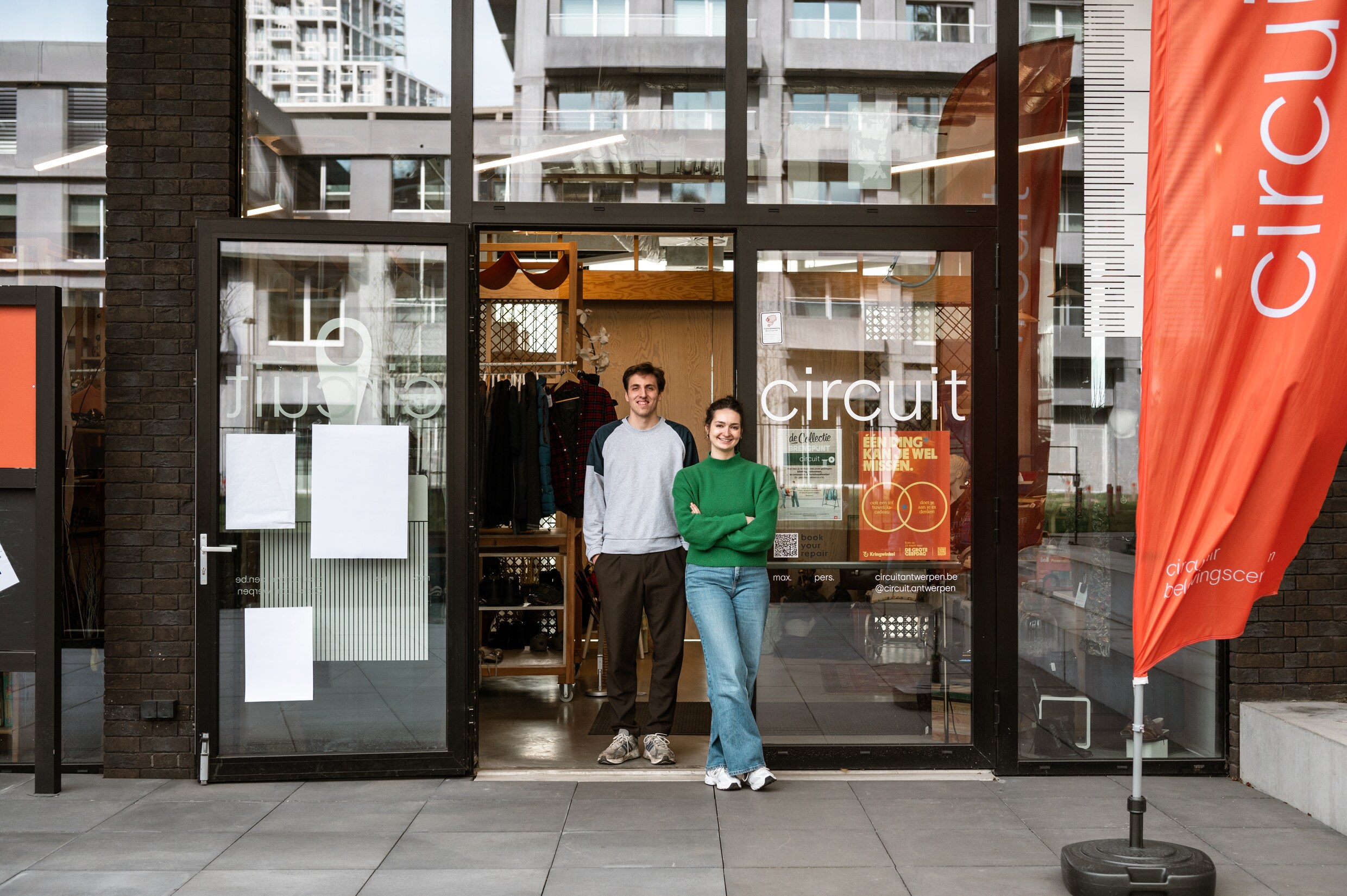 Kan een geurstokje ervoor zorgen dat we vaker naar de kringwinkel gaan ...