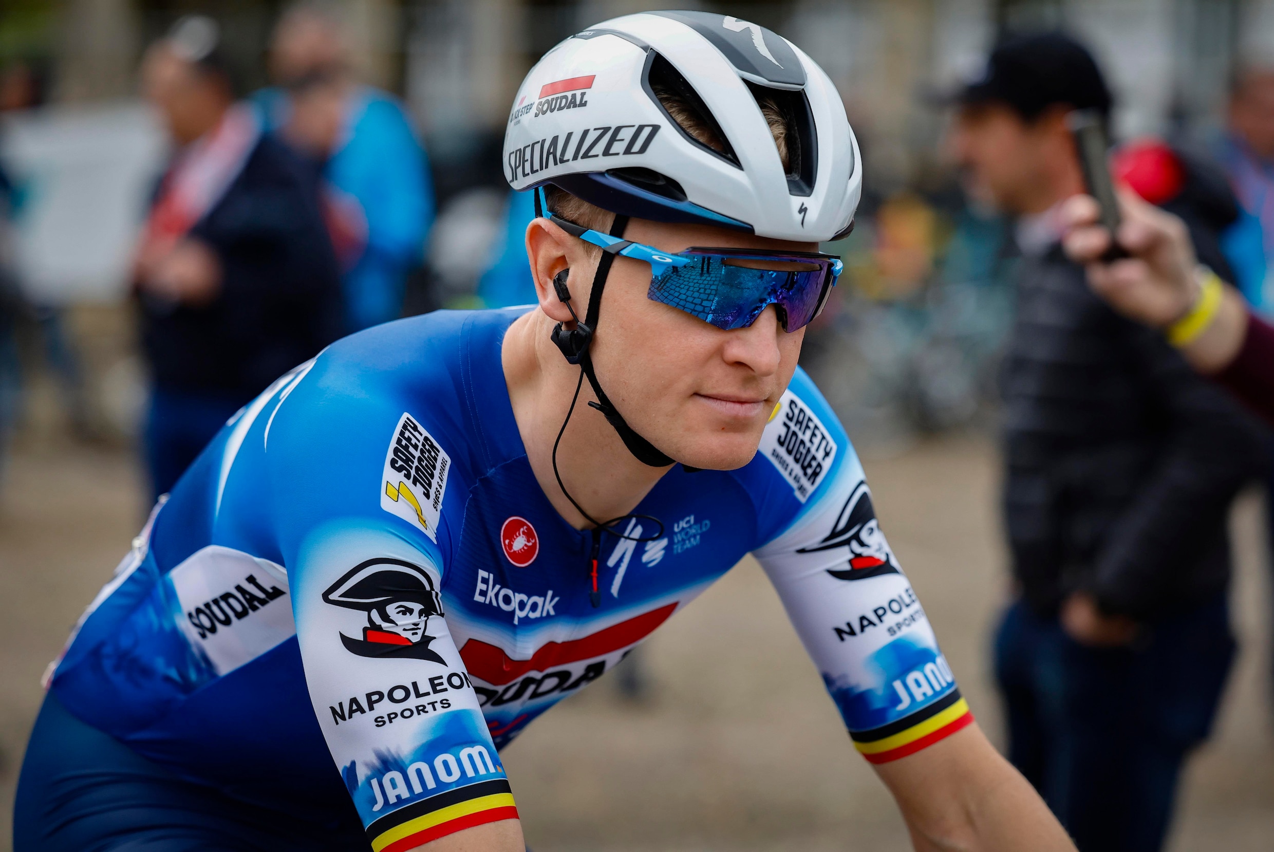 Tim Merlier klaar voor eerste sprintkans in de Giro: ‘Ik trap op dit ...
