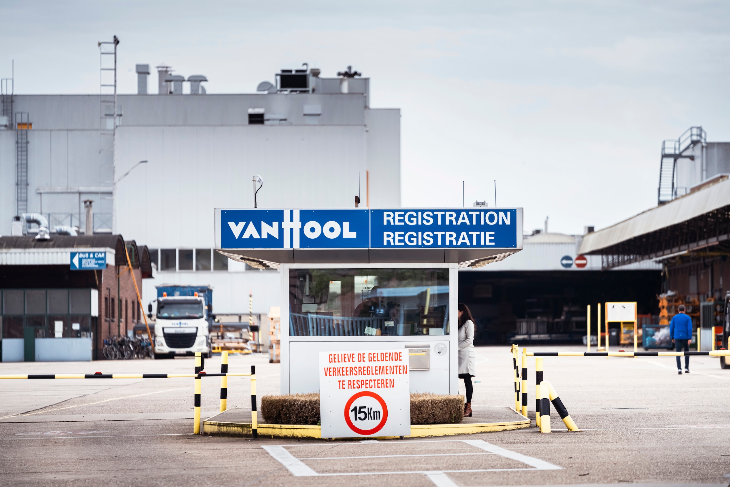 Curatoren bevestigen definitieve overname afdeling Van Hool: vanaf ...