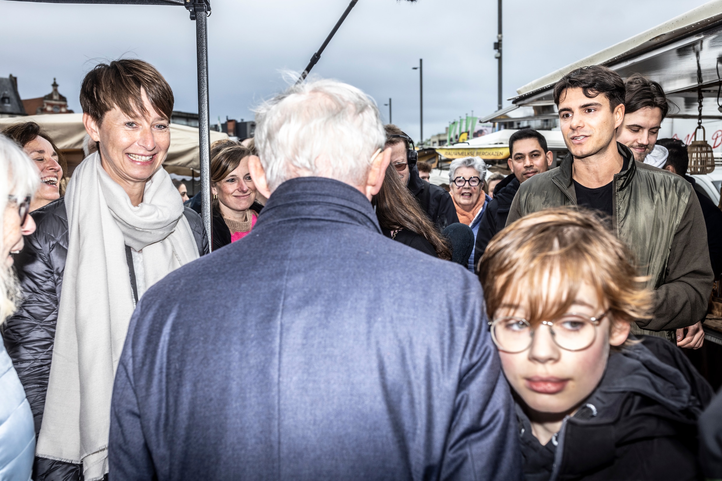 Een bezoek aan Dossin, consultancy, therapie en een neuscorrectie: zo ...