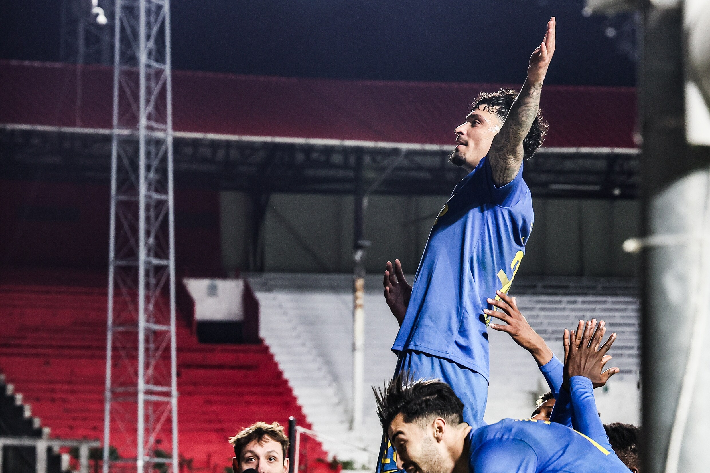 Union spoelt reeks nederlagen door met 0-3-zege tegen Antwerp en blijft ...